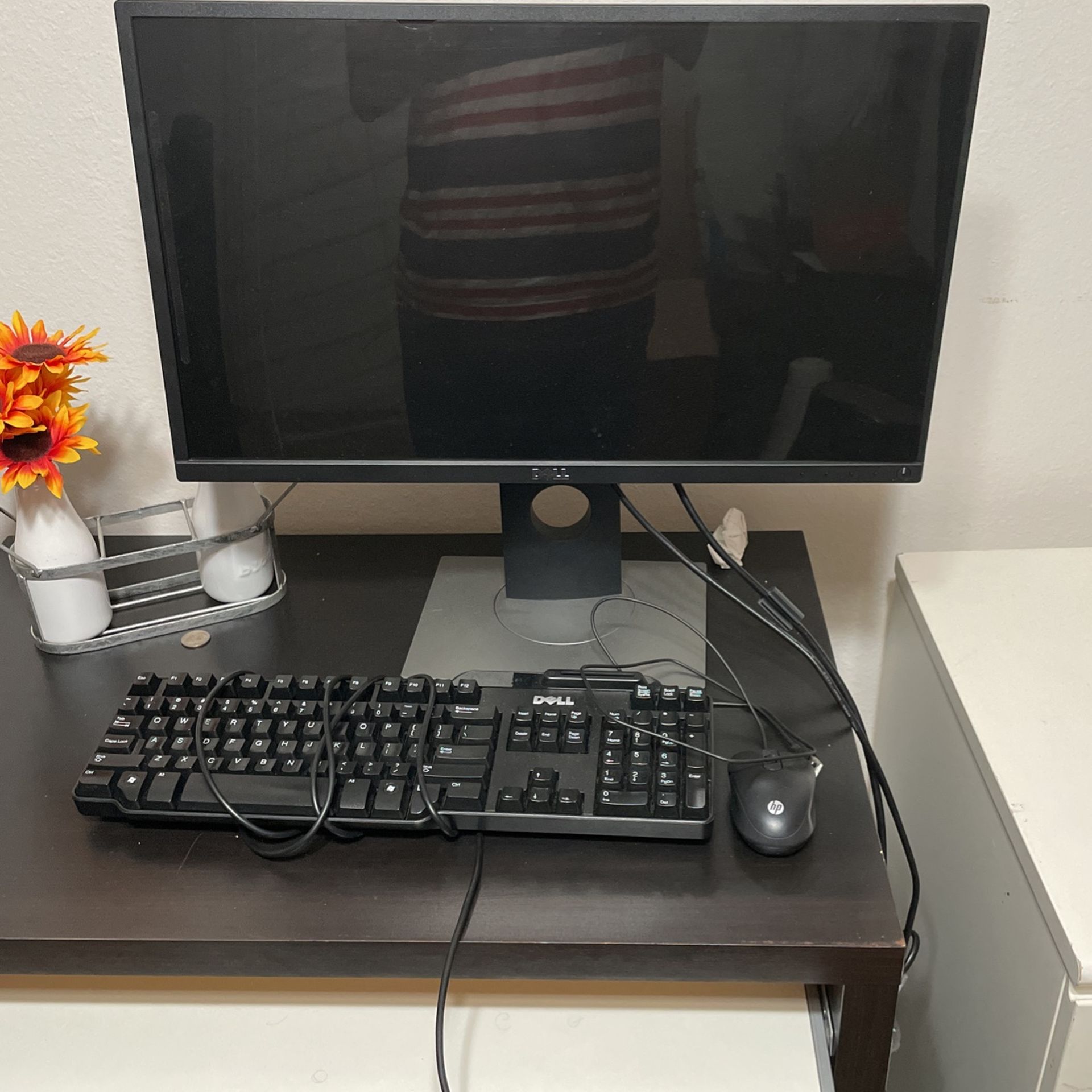 24” Dell Monitor with HDMI, keyboard and mouse for Sale in Renton, WA ...