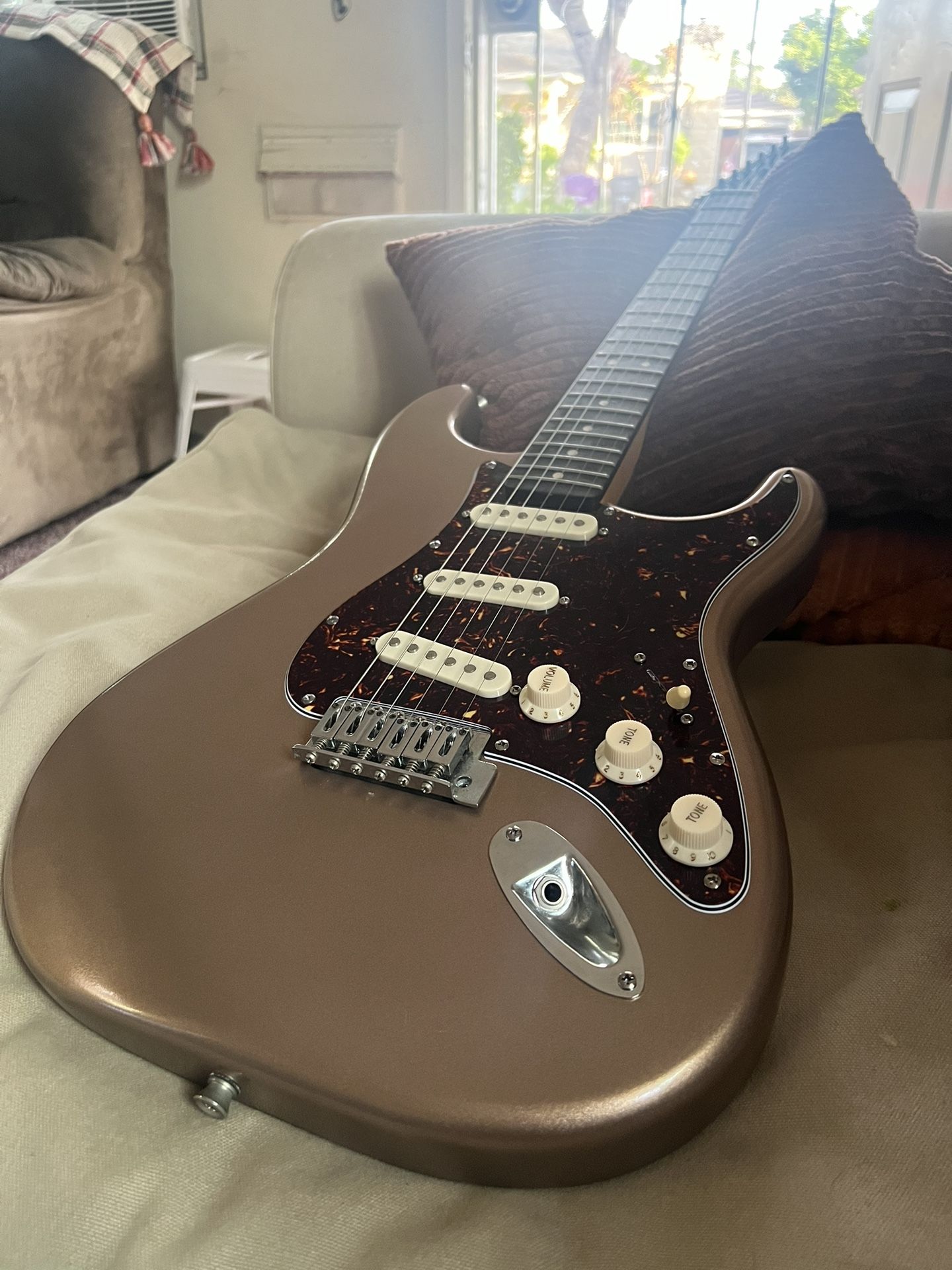 Stratocaster Electric Guitar Firemist Gold/copper for Sale in Long ...