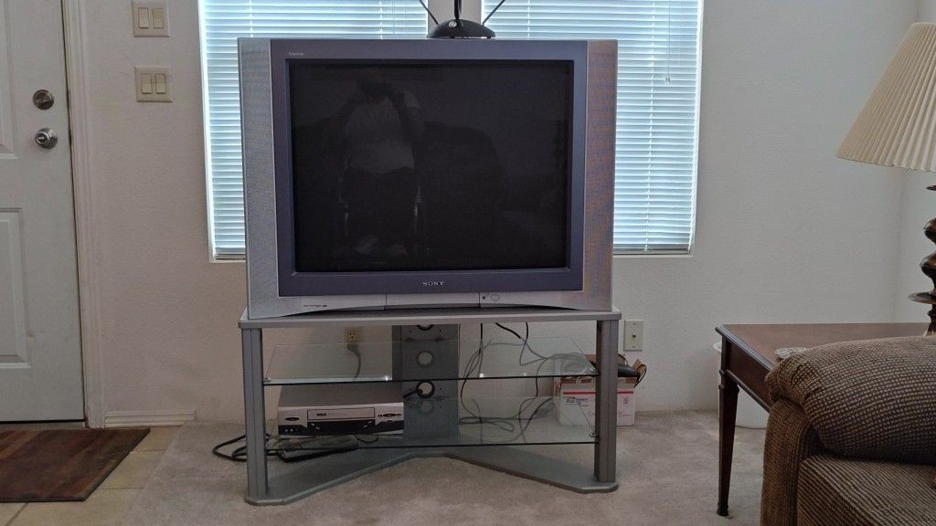 Sony 36" Trinitron TV & Nice Matching Stand for Sale in Tucson, AZ ...