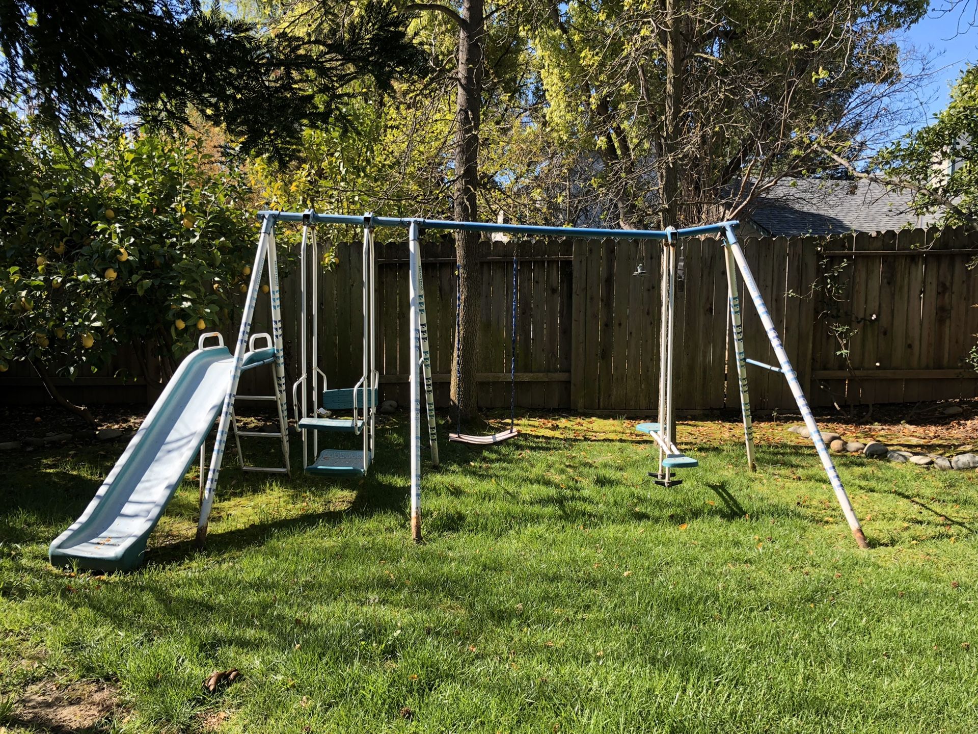Vintage swing set for Sale in Elk Grove, CA - OfferUp