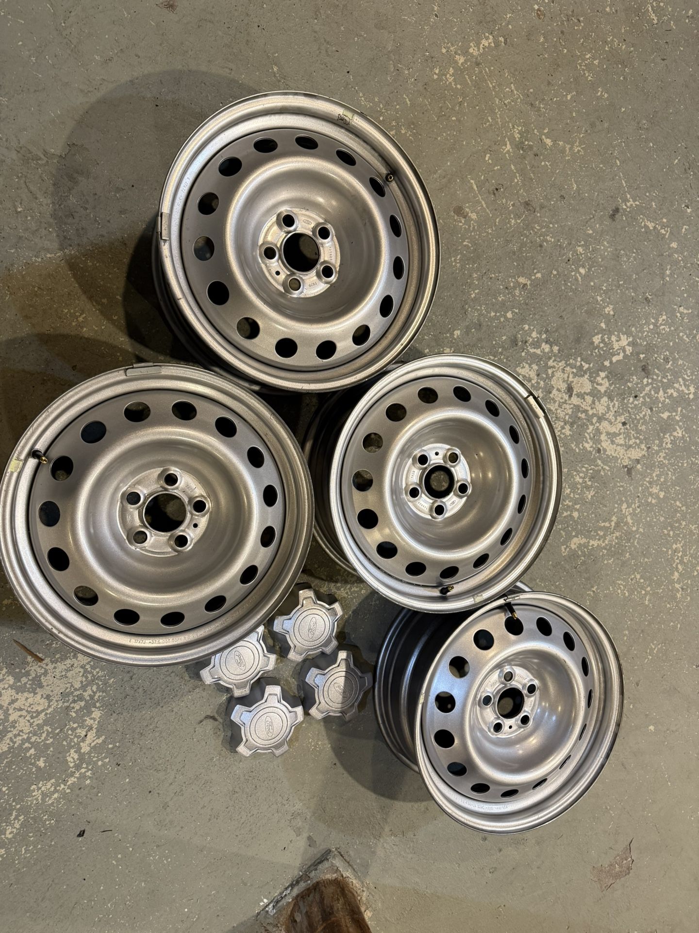 Brand New Rims Ford Maverick for Sale in Everett, WA - OfferUp