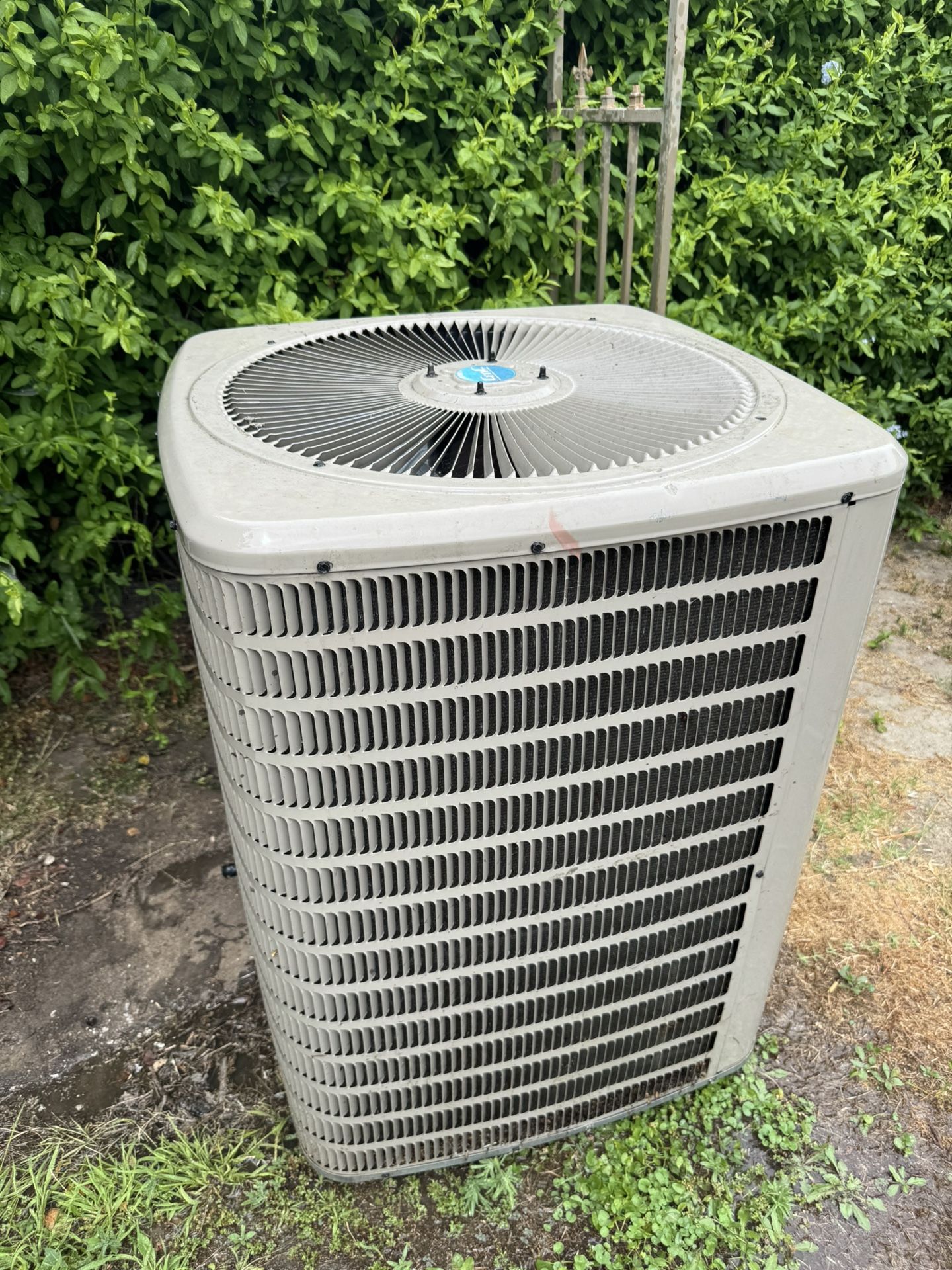 Goodman 5 ton Condenser for Sale in Garden Grove, CA - OfferUp
