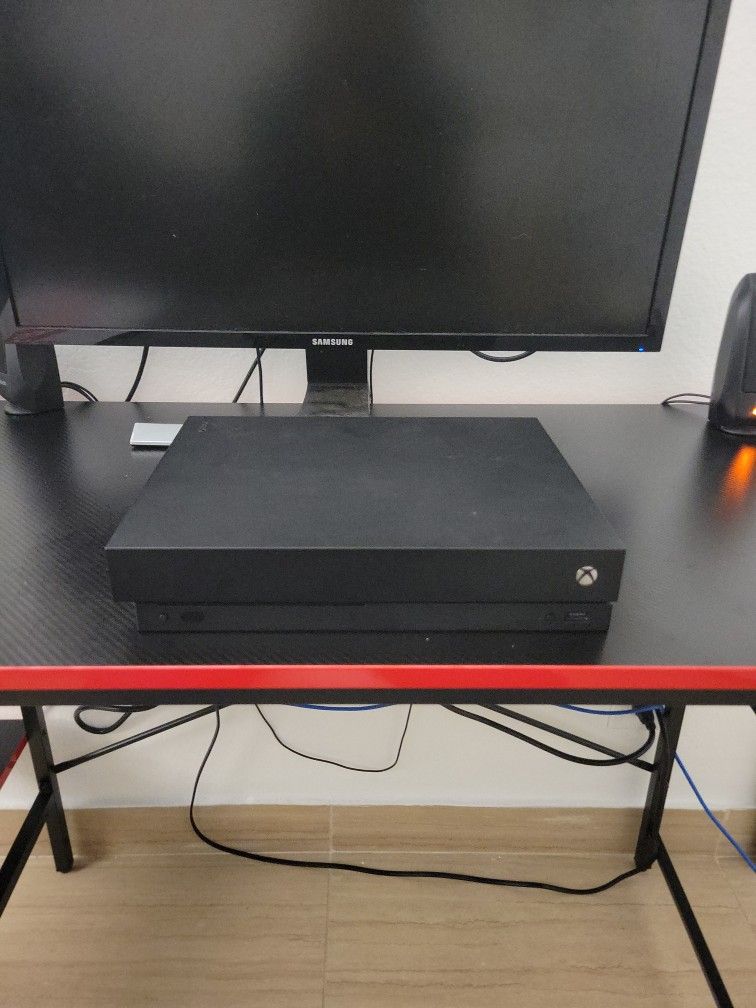 Xbox One S 780gb