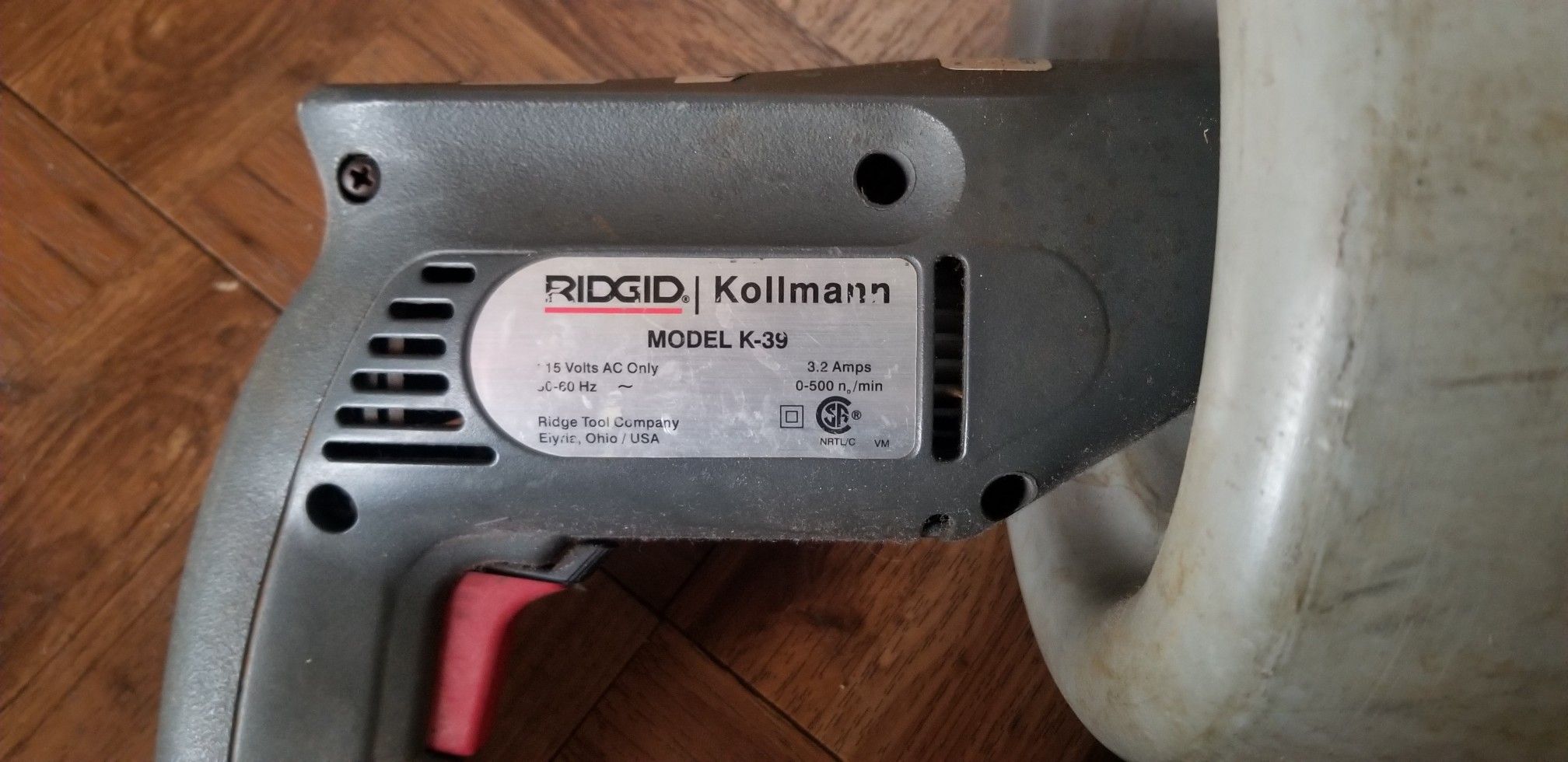 RIDGID/Kollmann MODEL K-39 Plumbing Snake for Sale in Waipahu, HI - OfferUp