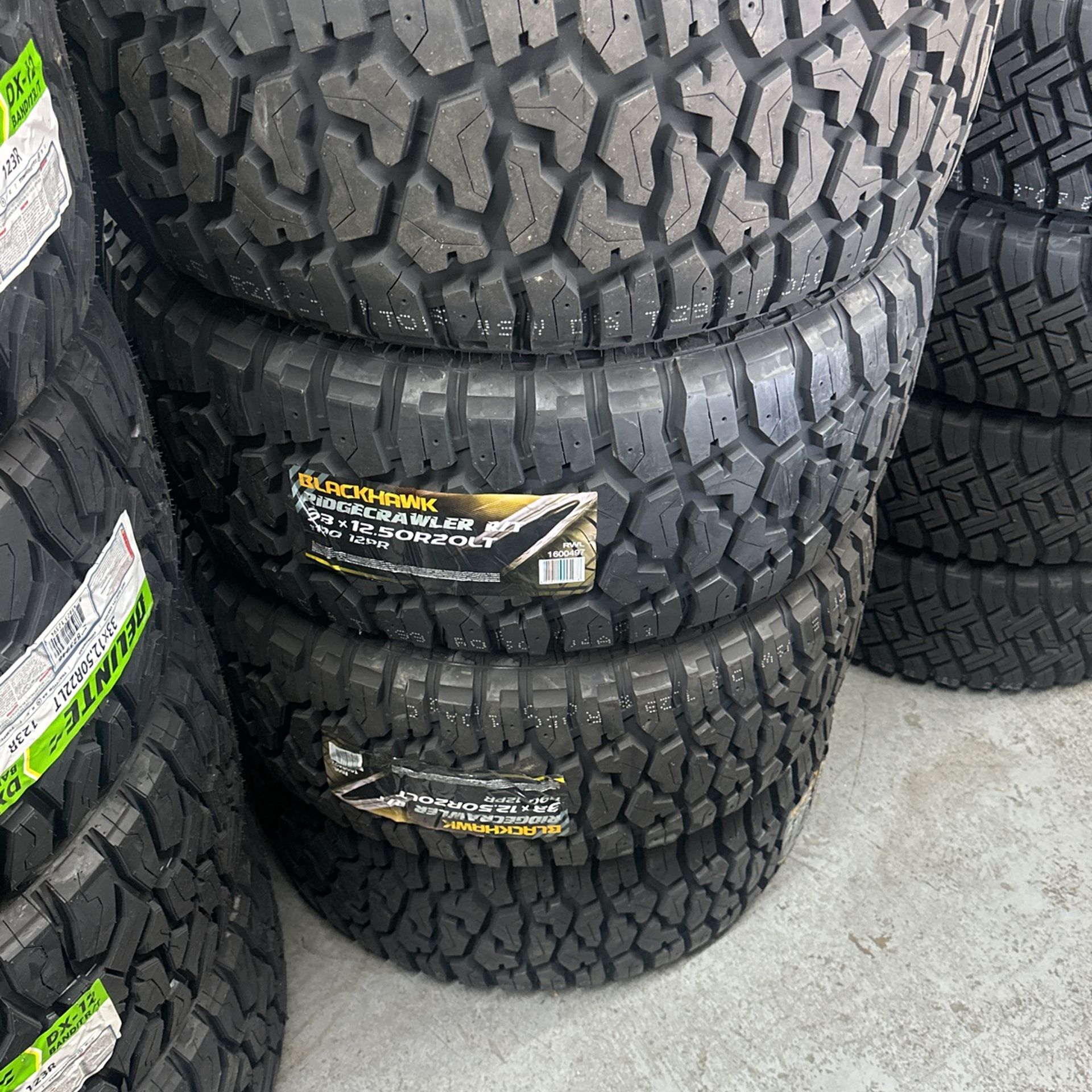 33x12.50r20 Blackhawk Ridge Crawler Rt for Sale in Phoenix, AZ - OfferUp