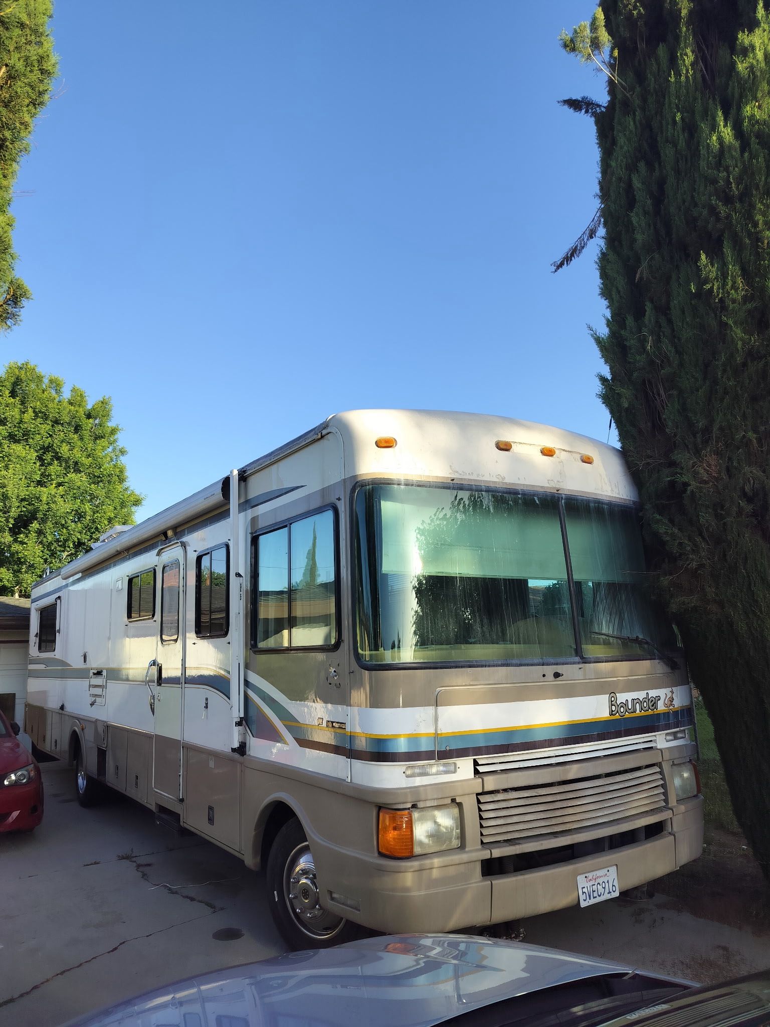 1999 Ford Fleetwood Bounder for Sale in Beaumont, CA - OfferUp