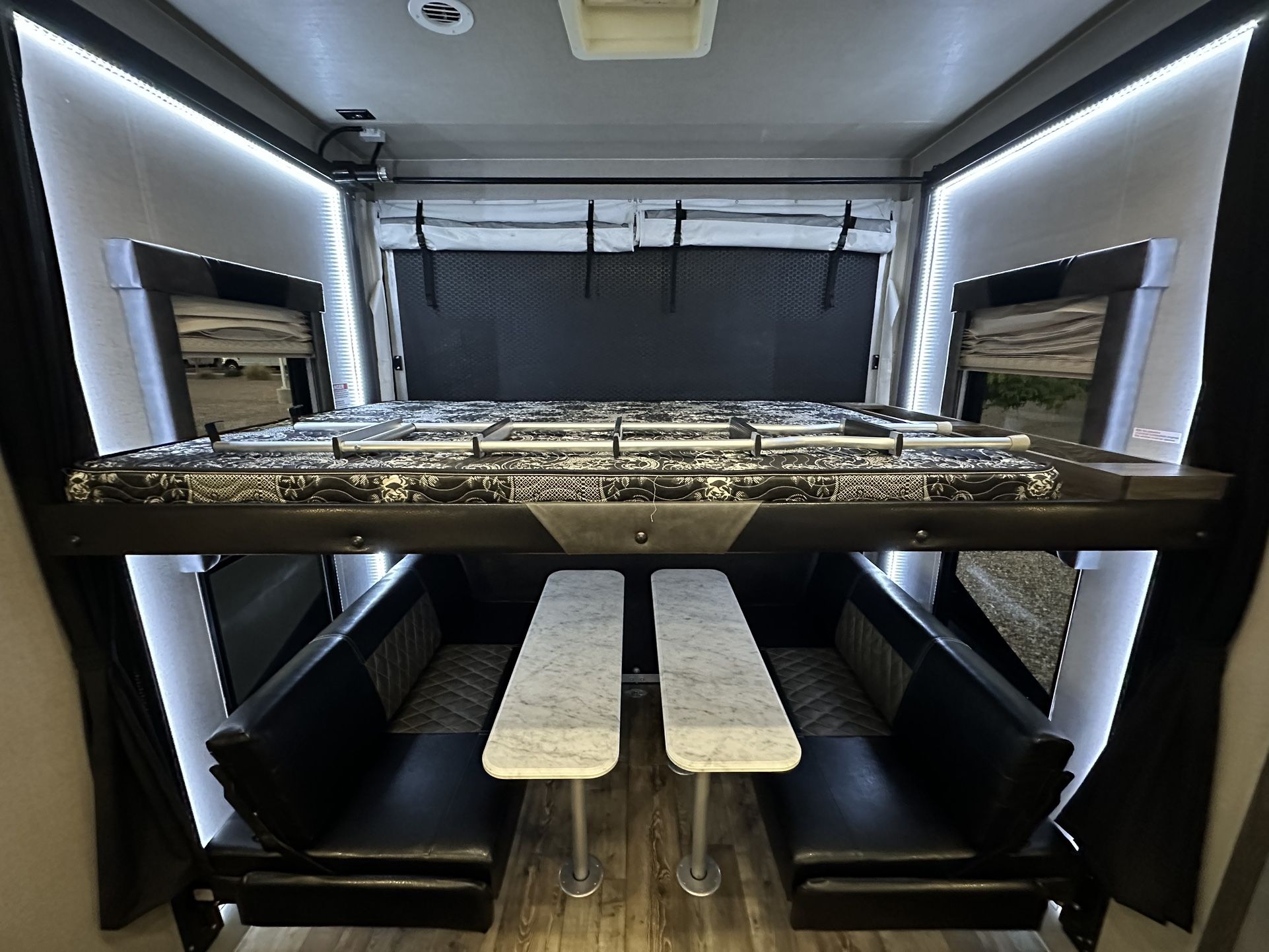 2020 Genesis Supreme Vortex 5th wheel toy hauler for Sale in Phoenix ...