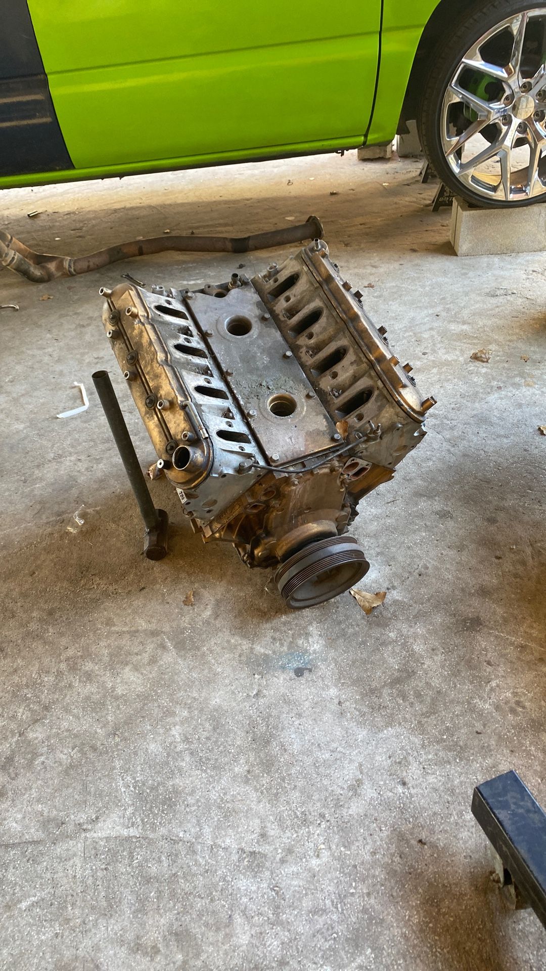 Running Chevy 4.8 2004 for Sale in San Antonio, TX - OfferUp