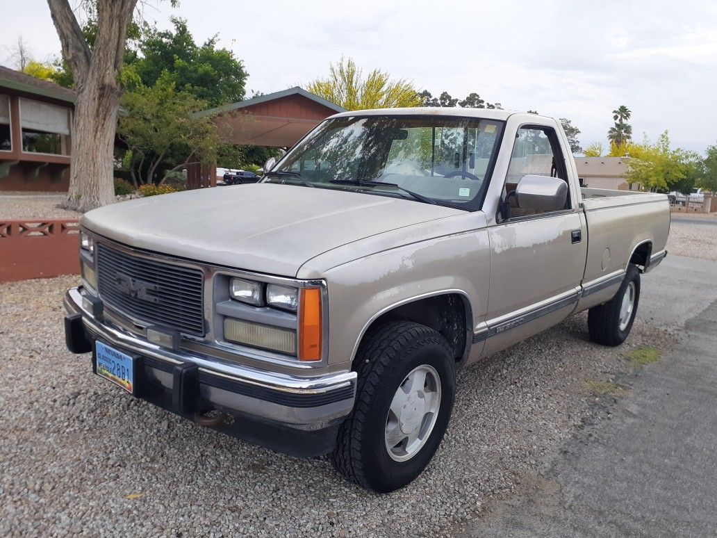 1990 GMC Sierra 2500 for Sale in Las Vegas, NV - OfferUp