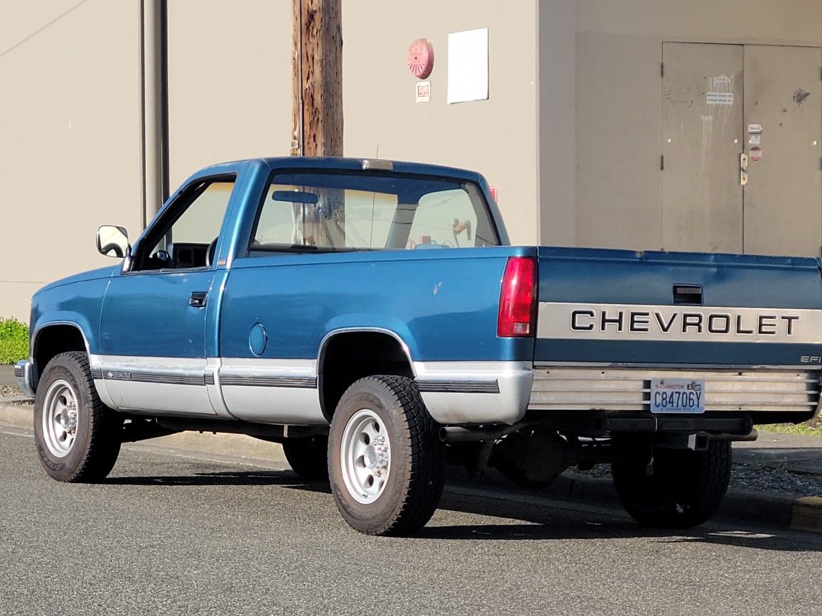 1990 Chevrolet C/K 2500 for Sale in Puyallup, WA - OfferUp