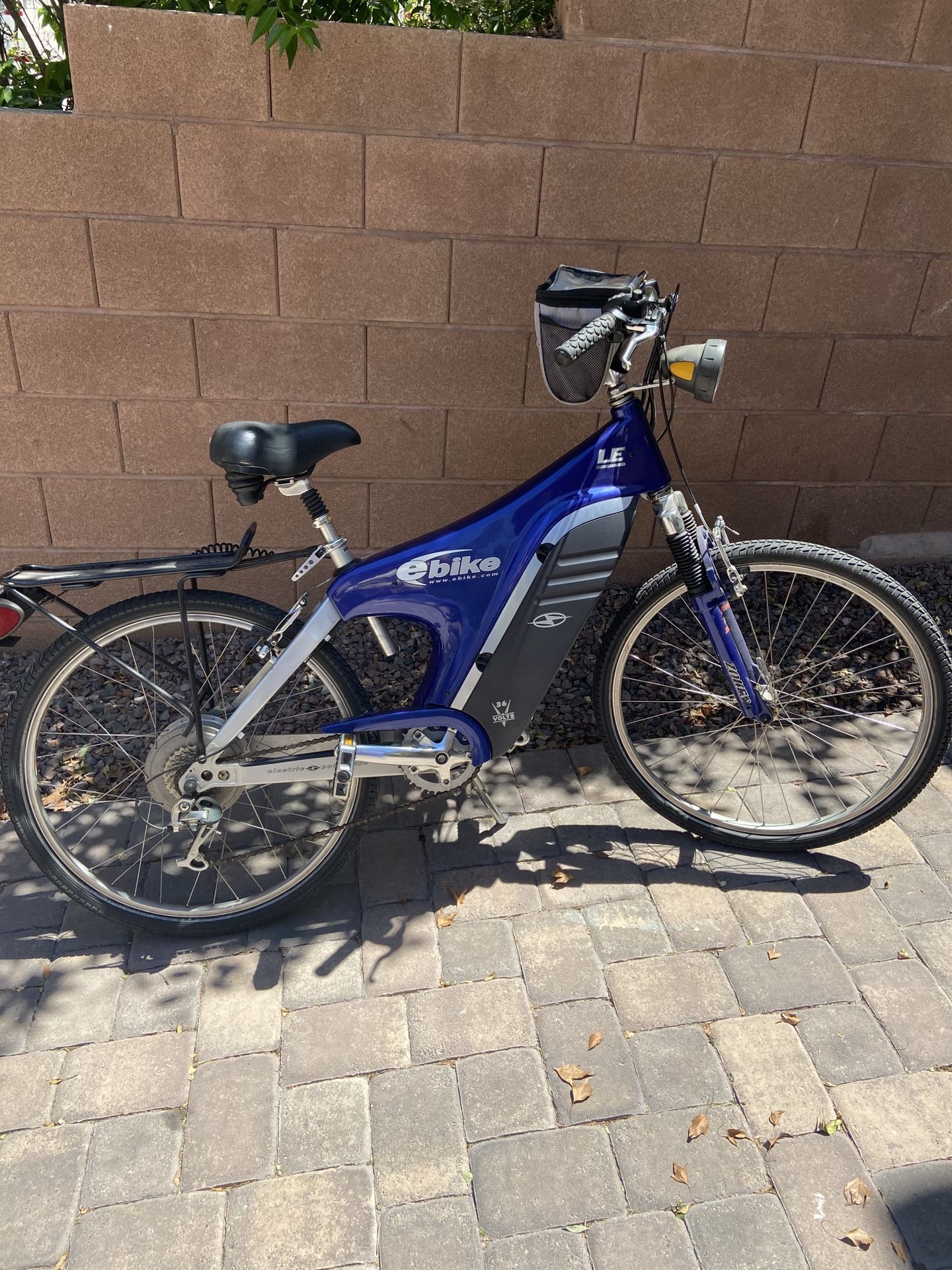 Lee Iacocca Original Electric Bike for Sale in Glendale, CA - OfferUp