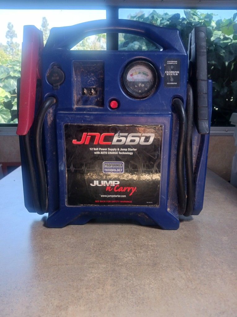 JNC660 Portable Jump Starter for Sale in Anaheim, CA - OfferUp