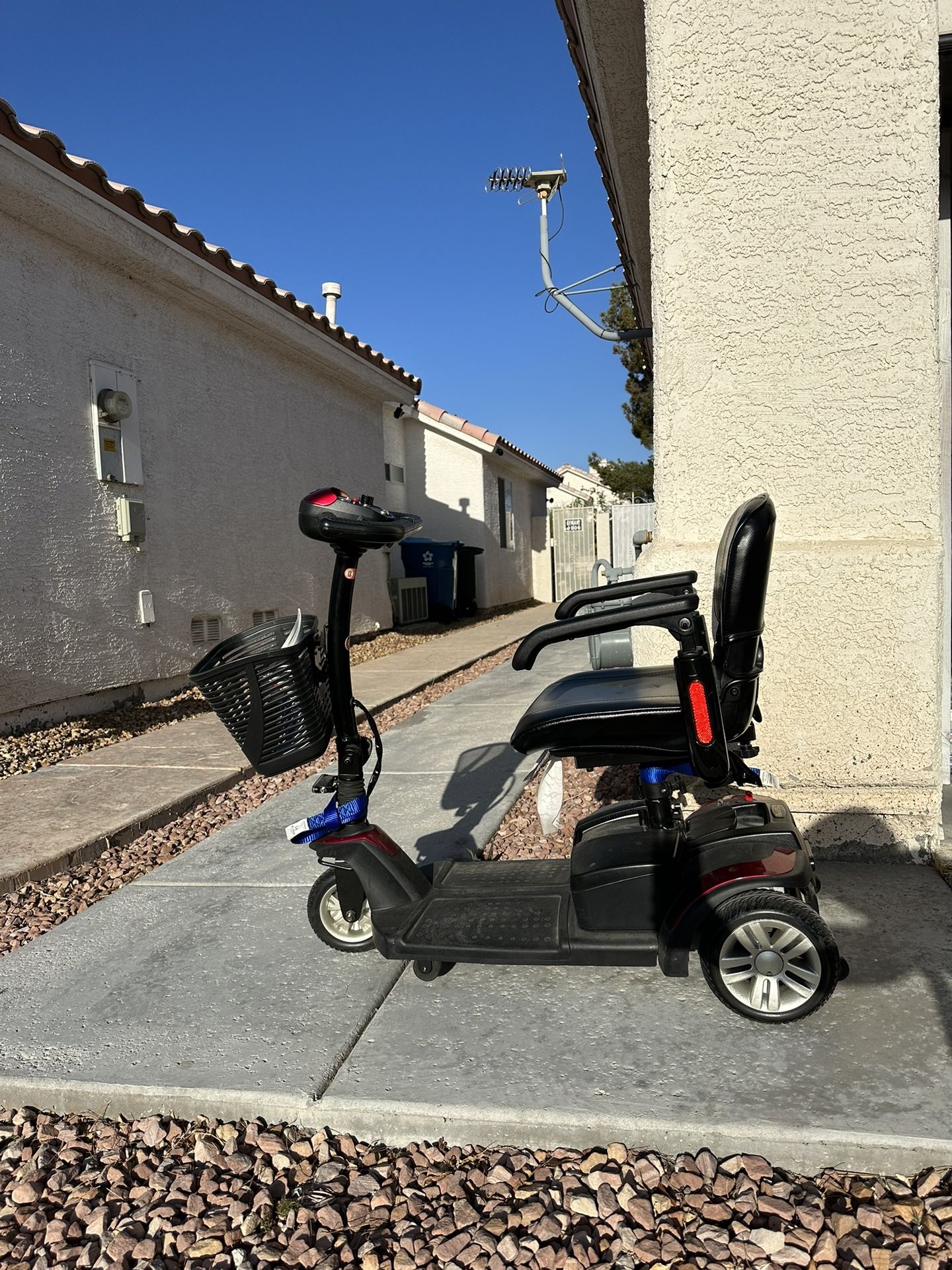 Drive Medical Spitfire EX2 3-Wheel Travel Scooter for Sale in Las Vegas ...