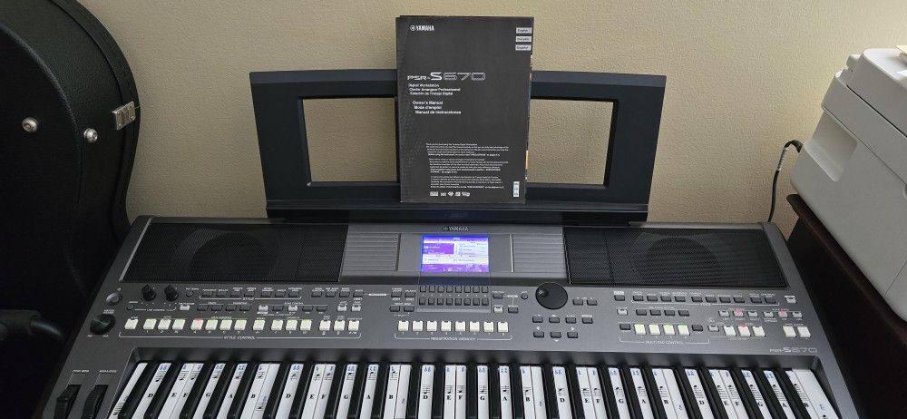 Yamaha PSR-S670 Arranger Workstation Piano Keyboard, 61-Key for Sale in ...