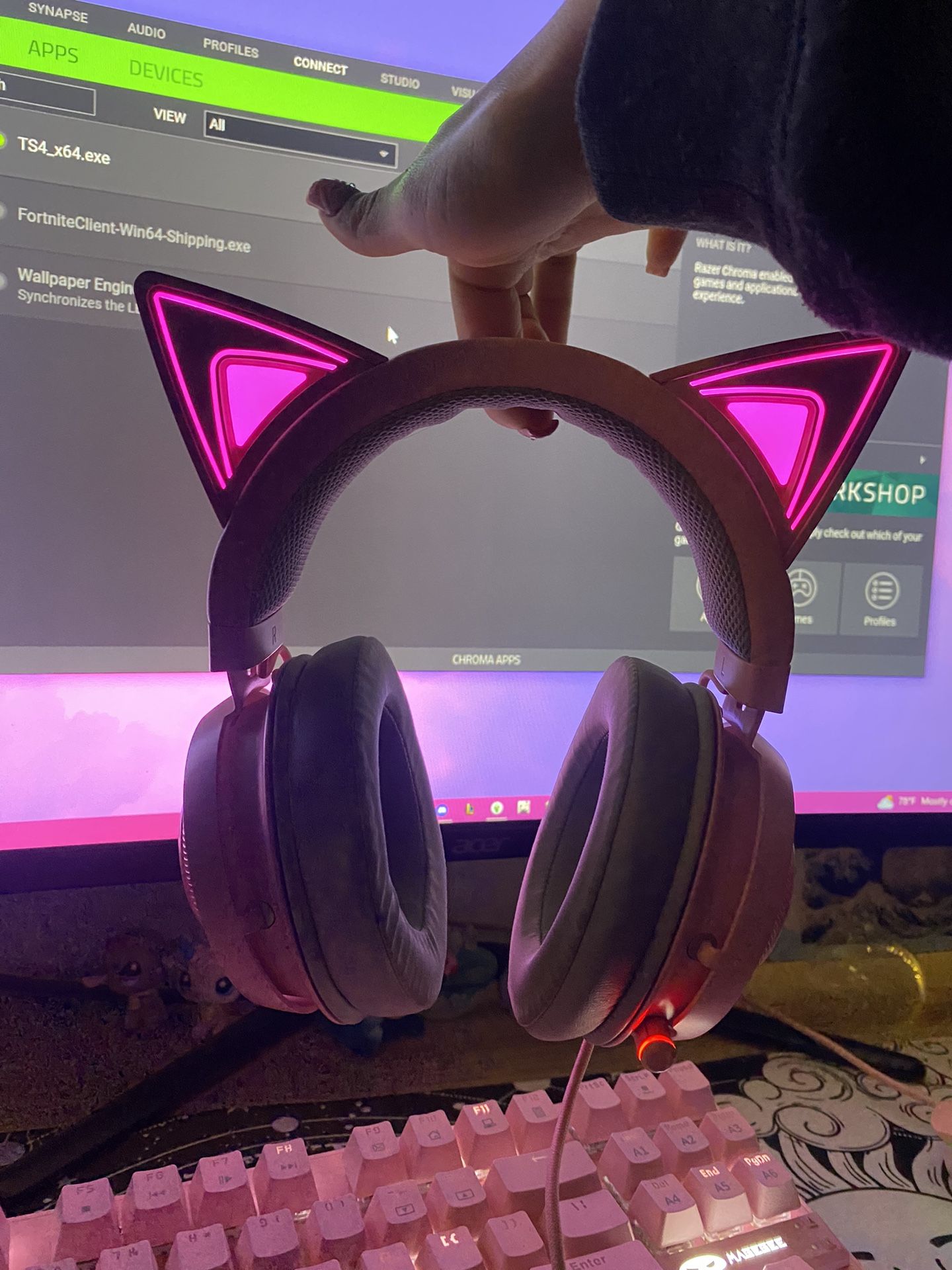 PINK RAZOR KRAKEN KITTY HEADSET for Sale in Natalia, TX - OfferUp