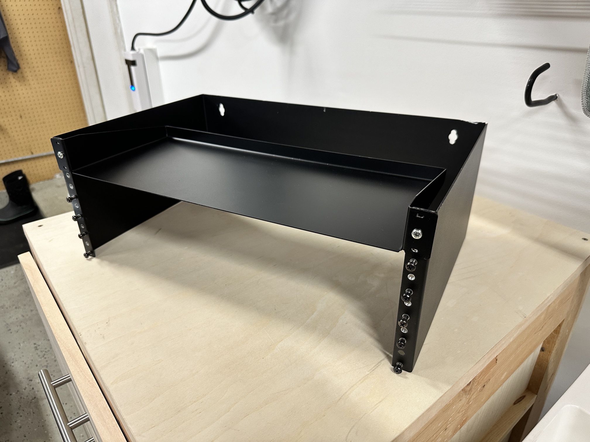 Monoprice 4U Wall Mount Network Rack for Sale in Hoffman Estates, IL ...