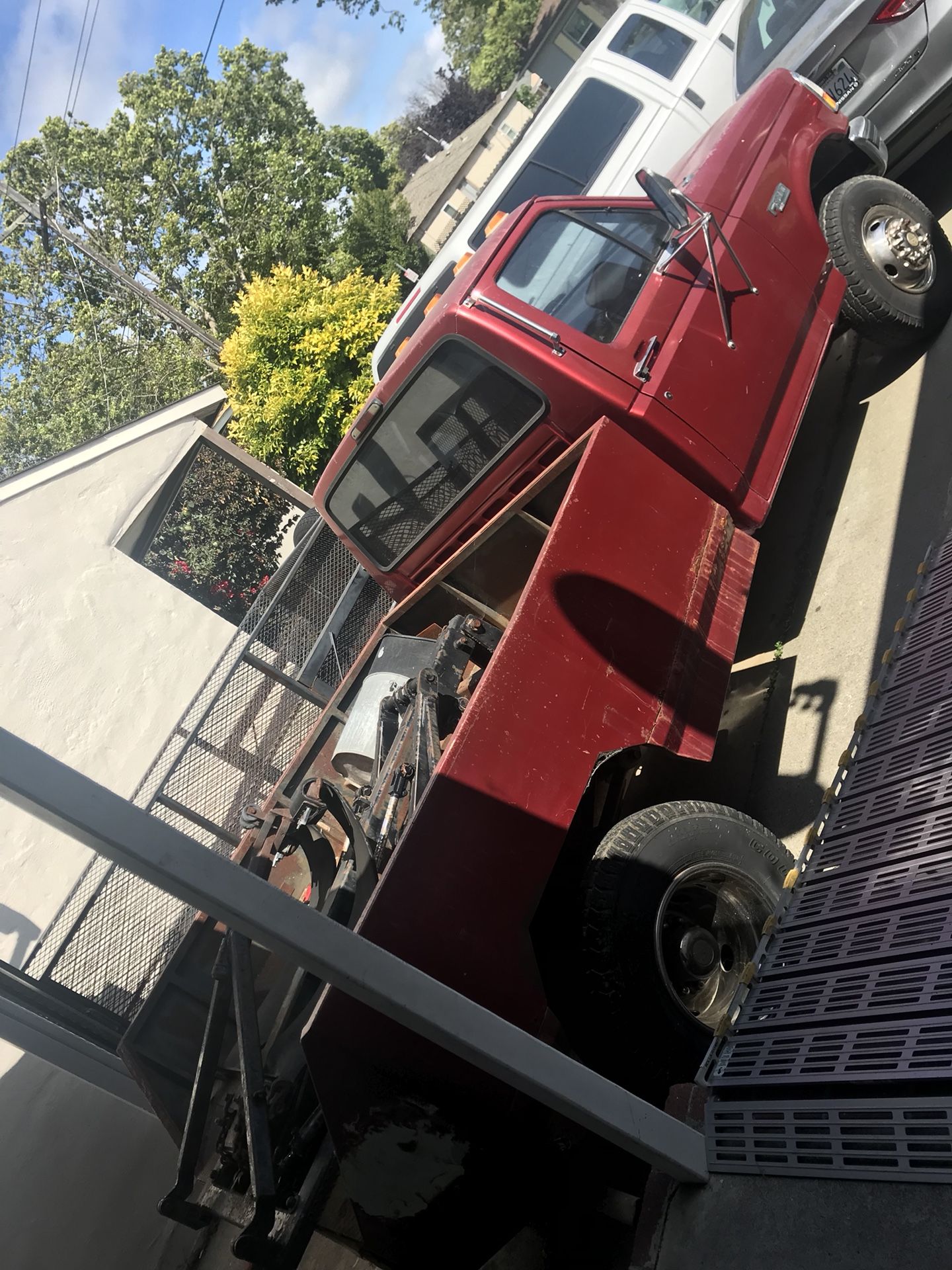 97 Ford f450 super duty 2wd gas tow truck runs good for Sale in San ...