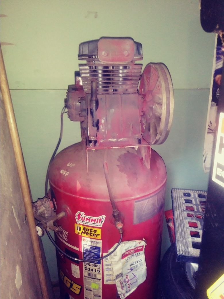 Stand-up air compressor $350 OBO for Sale in Salem, OR - OfferUp