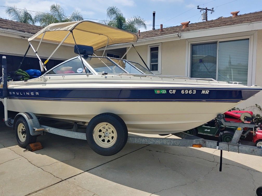 95 Bayliner Classic 1950 for Sale in Bellflower, CA - OfferUp