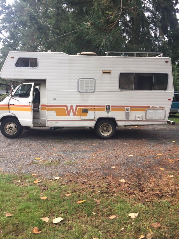 1976 dodge mini Winnie for Sale in Everett, WA - OfferUp