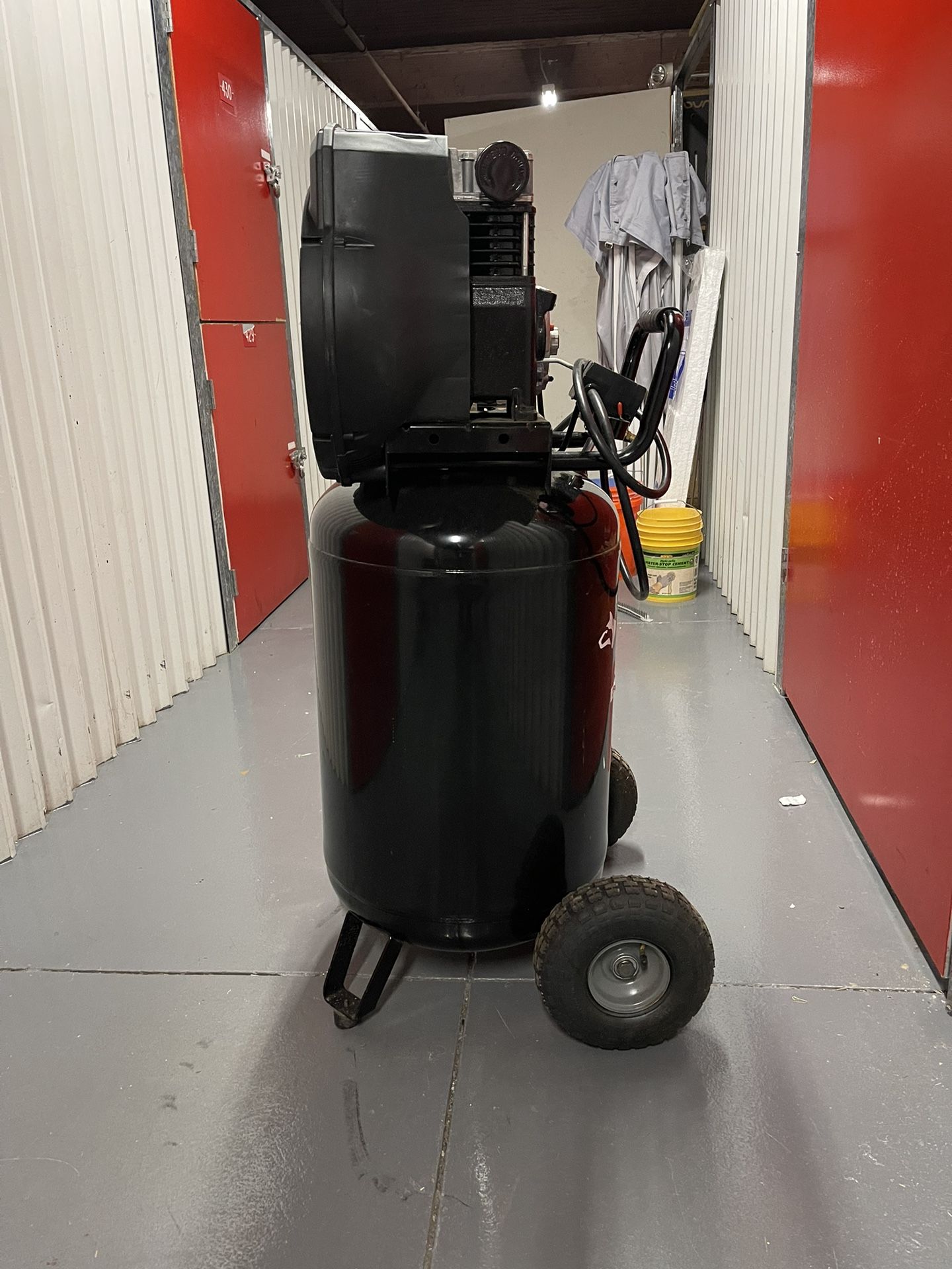 Husky 30 Gal 2 Stage Air Compressor Model C304H Tools Machinery Tools Machinery