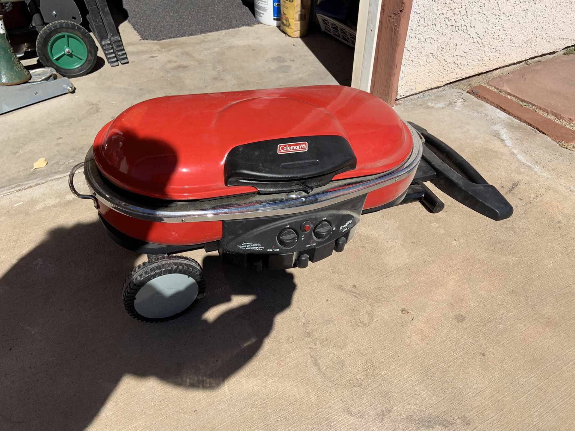 Coleman RoadTrip propane 9949 stove with trays for Sale in Henderson ...