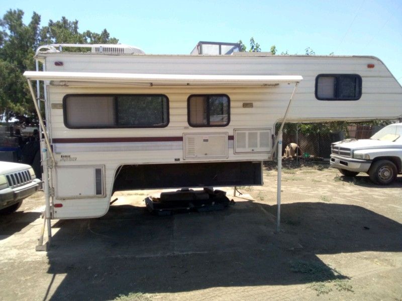 Truck Overhead Lance Camper for Sale in Woodville, CA - OfferUp
