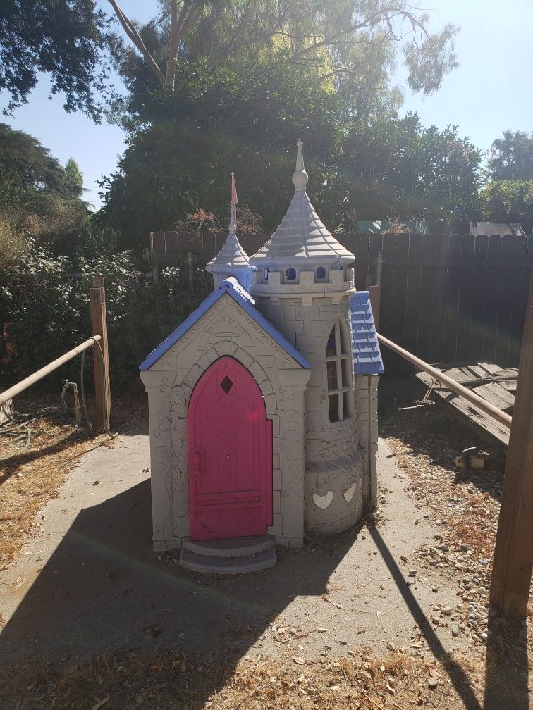 Disney Princess Wonderland Castle Playhouse for Sale in San Dimas, CA ...