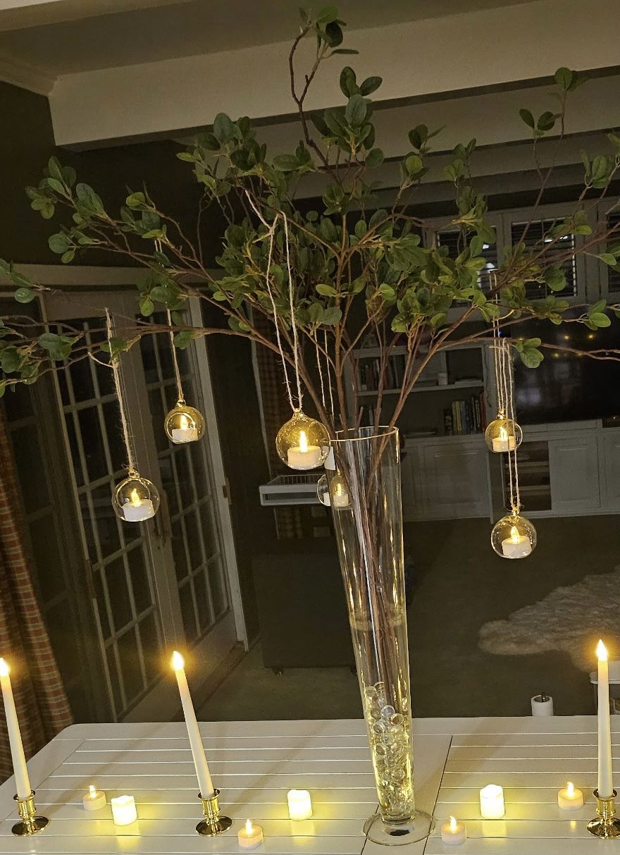 Wedding Centerpiece Bulb Lights/Ornaments (35 Qty) for Sale in ...