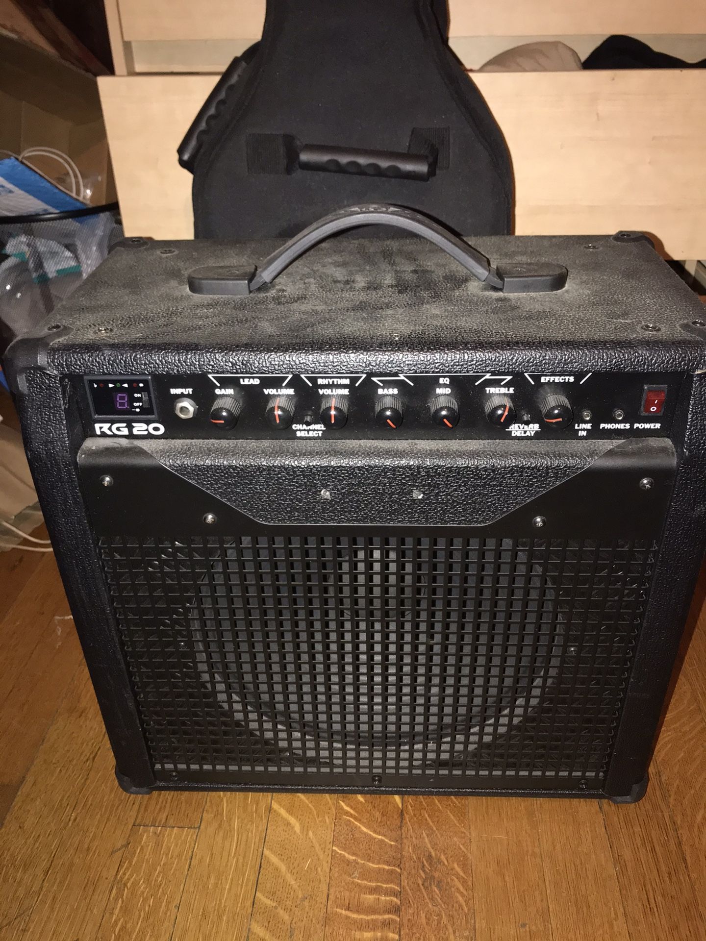 Raven RG 20 guitar amp for Sale in Los Angeles, CA - OfferUp