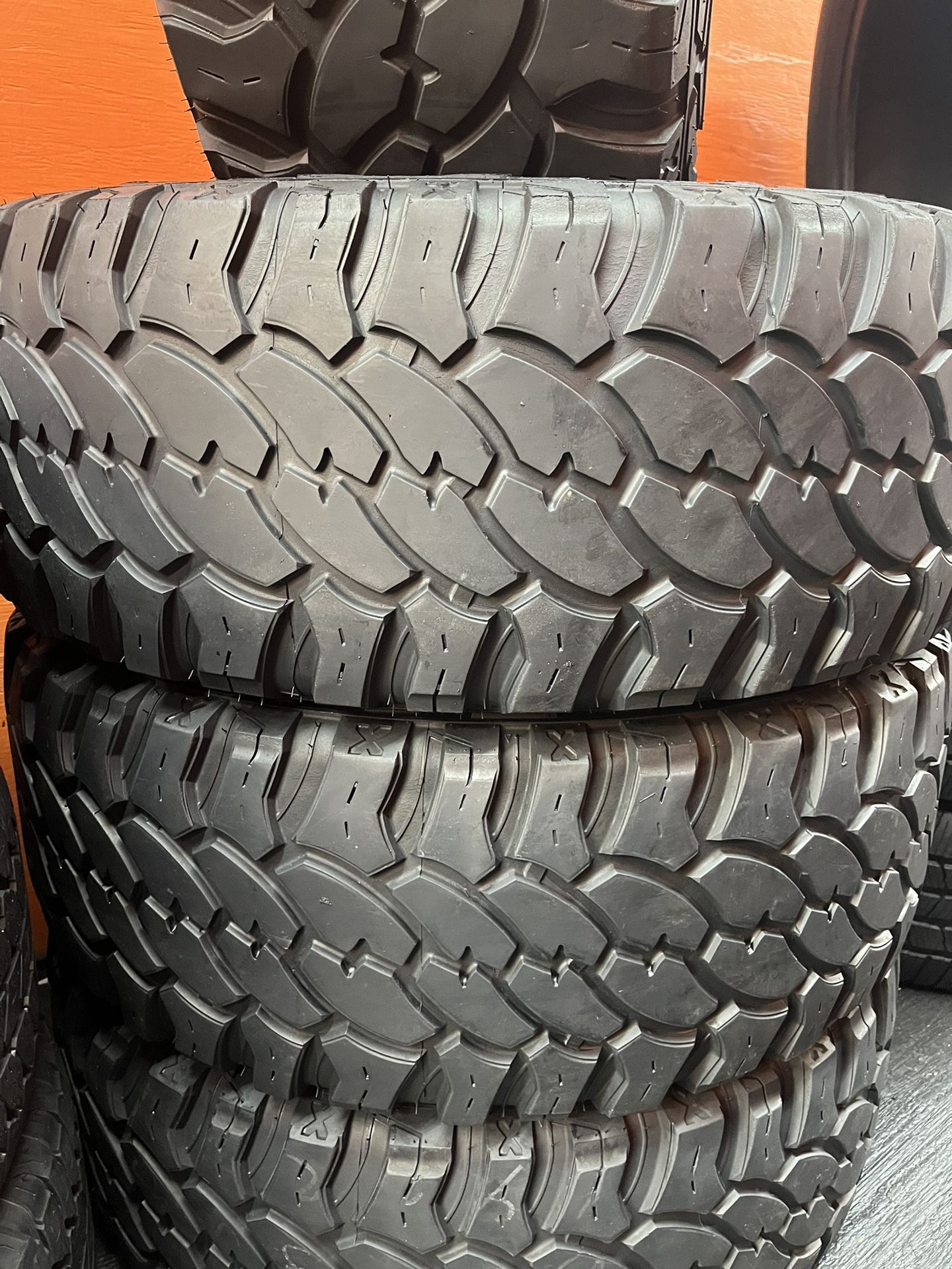 315/70R17 Pro Comp Extreme M/T Full Tire Set for Sale in Arlington, TX ...