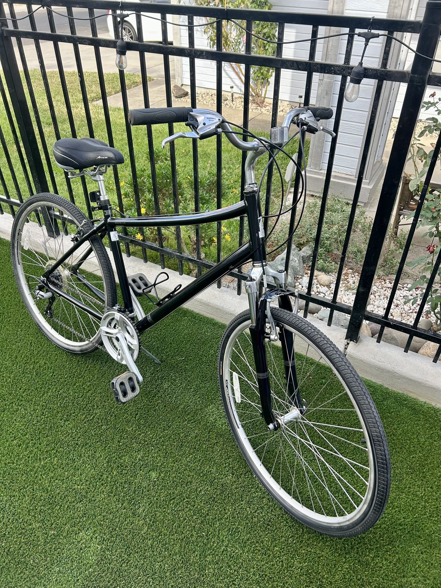 RALEIGH ROUTE 4.0 HYBRID BIKE 700cc Wheels for Sale in Sacramento, CA ...