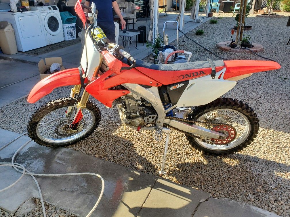 2004 Honda CRF 450 for Sale in North Las Vegas, NV - OfferUp