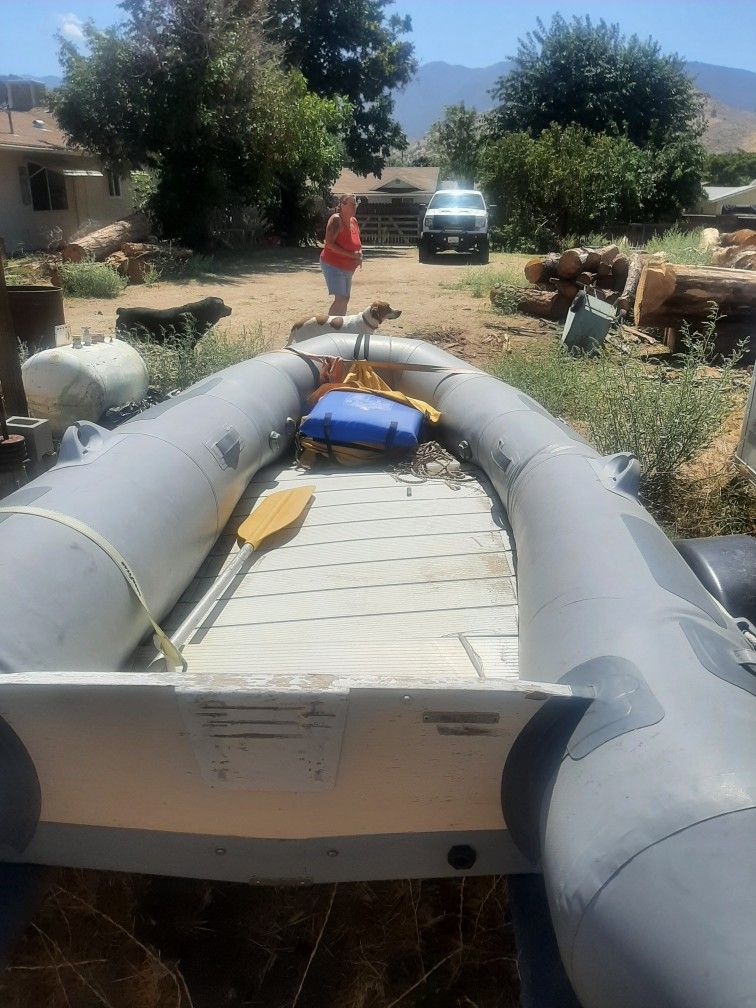 Avon Raft With Hard Bottom 10 Foot for Sale in Wofford Heights, CA ...