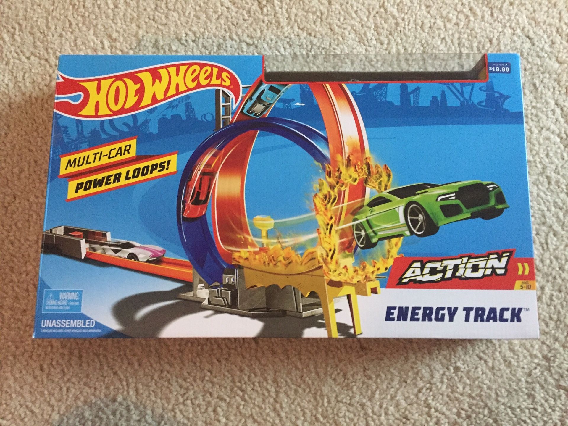 Hot Wheels Action Energy Track Pack with 5 Extra Cars for Sale in Katy ...