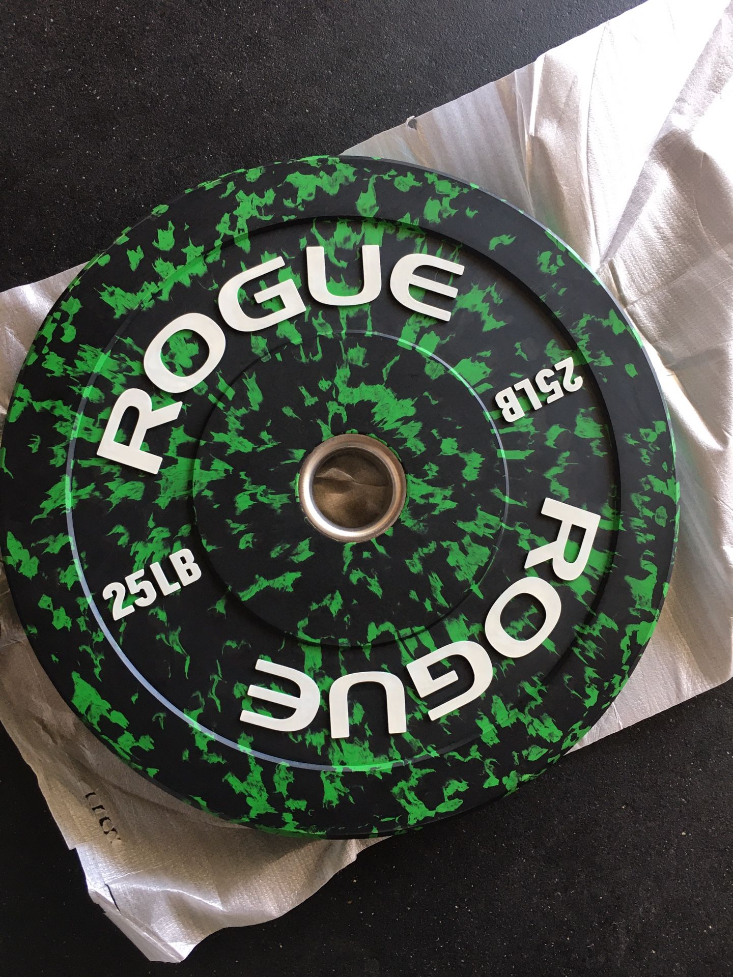 2x25lb rogue fleck plate for Sale in Westminster, CA - OfferUp
