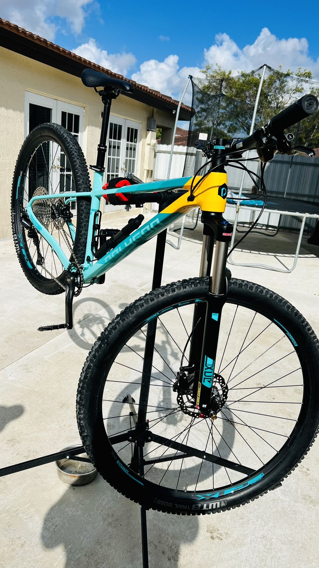 Polygon Xtrada7 29er $1099.00 for Sale in Miami, FL - OfferUp