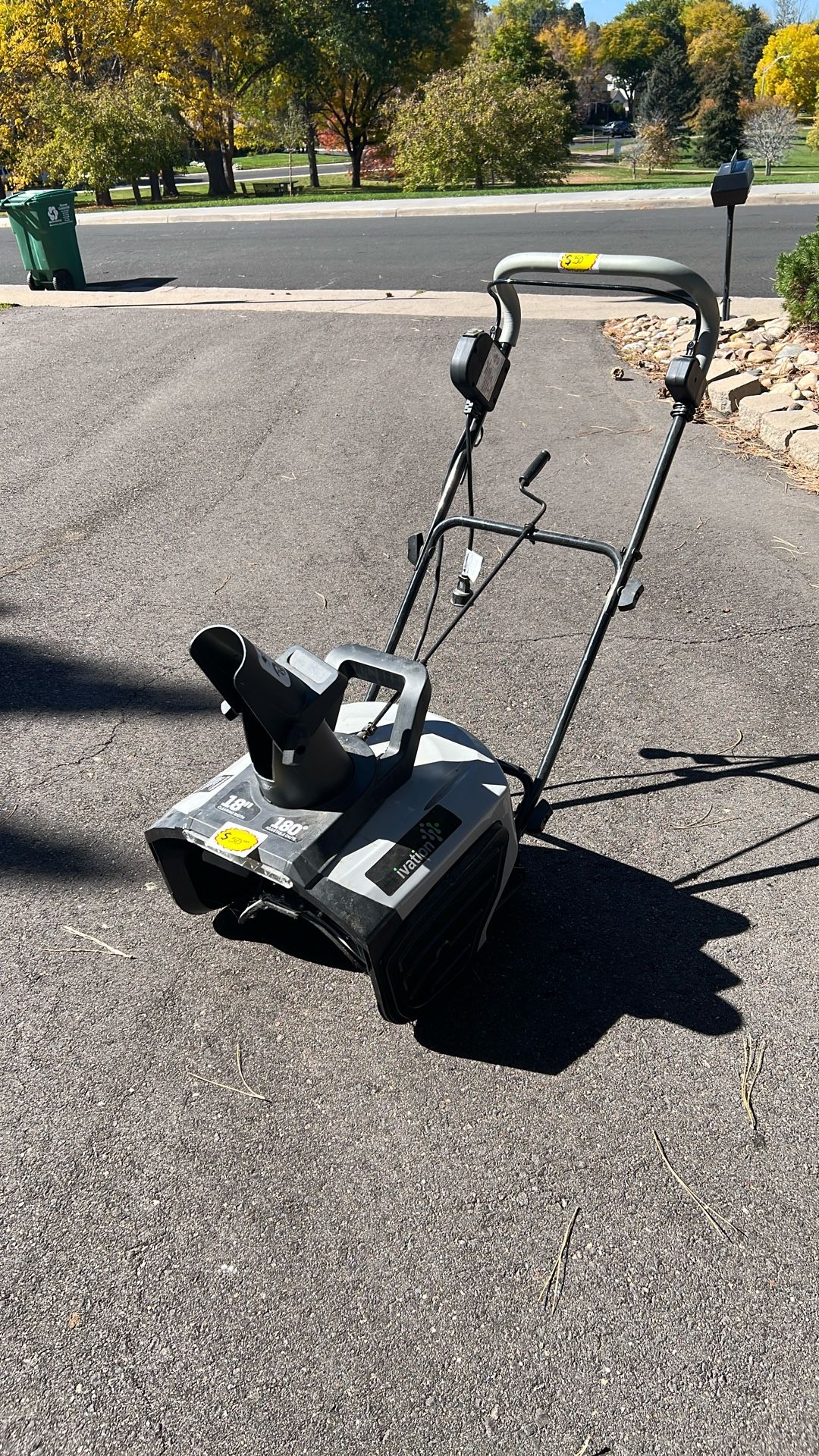 Electric snowblower 18 inch for Sale in Denver, CO - OfferUp