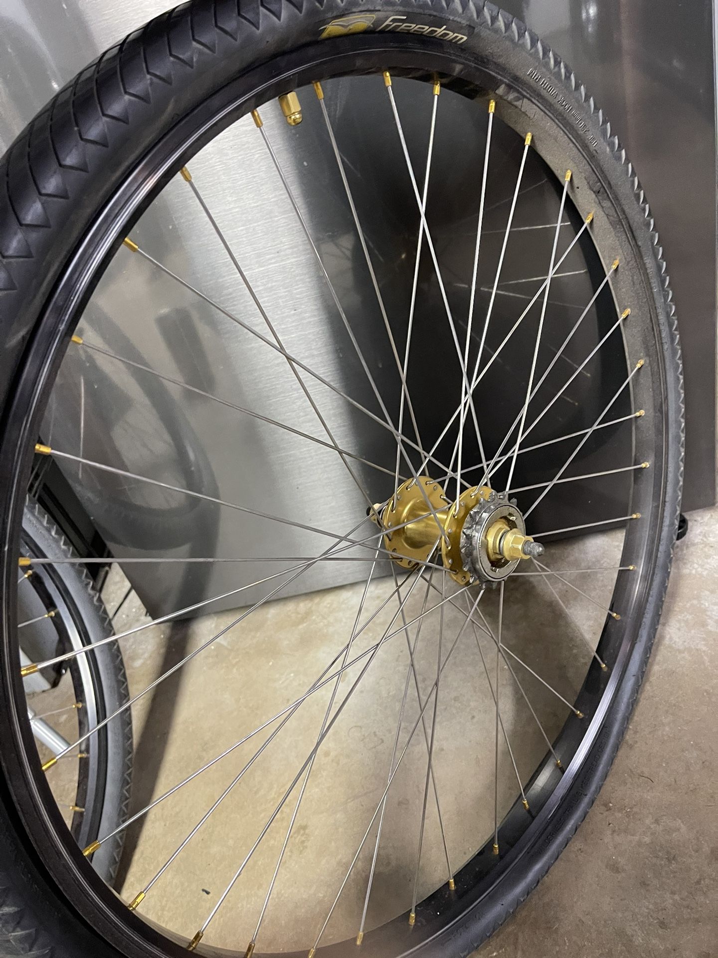 29” Rims Big Ripper GOLD HUBS Off 2011 Big Ripper for Sale in San Dimas ...