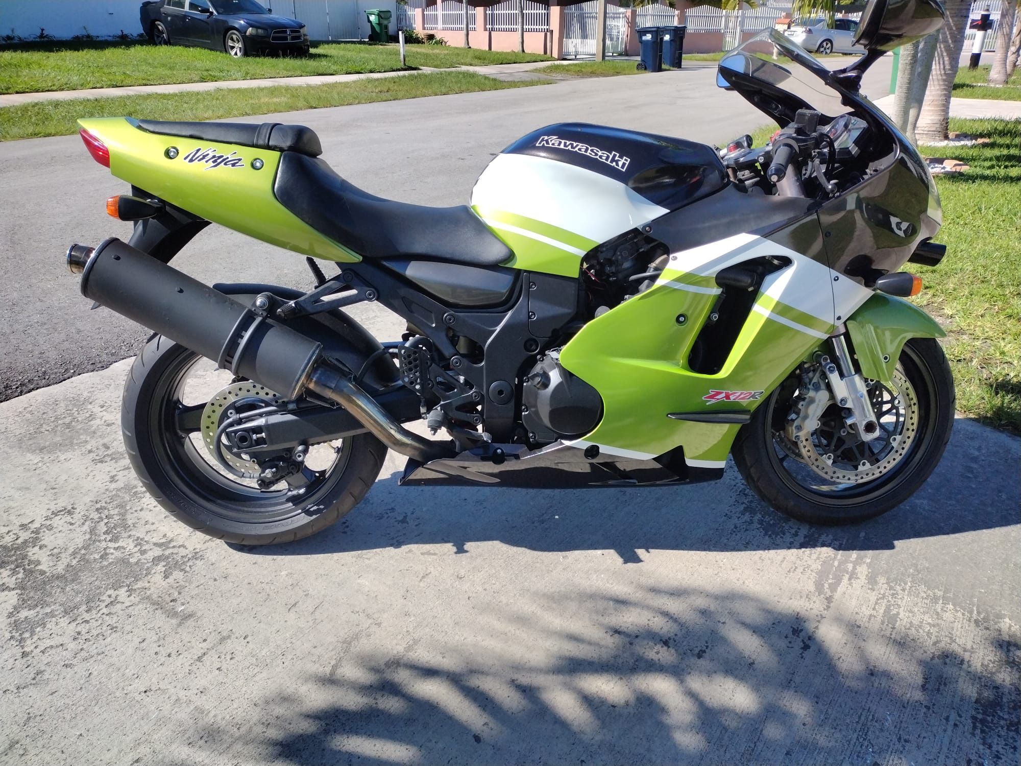 2000 Kawasaki ZX12R Ninja. for Sale in Miami, FL - OfferUp