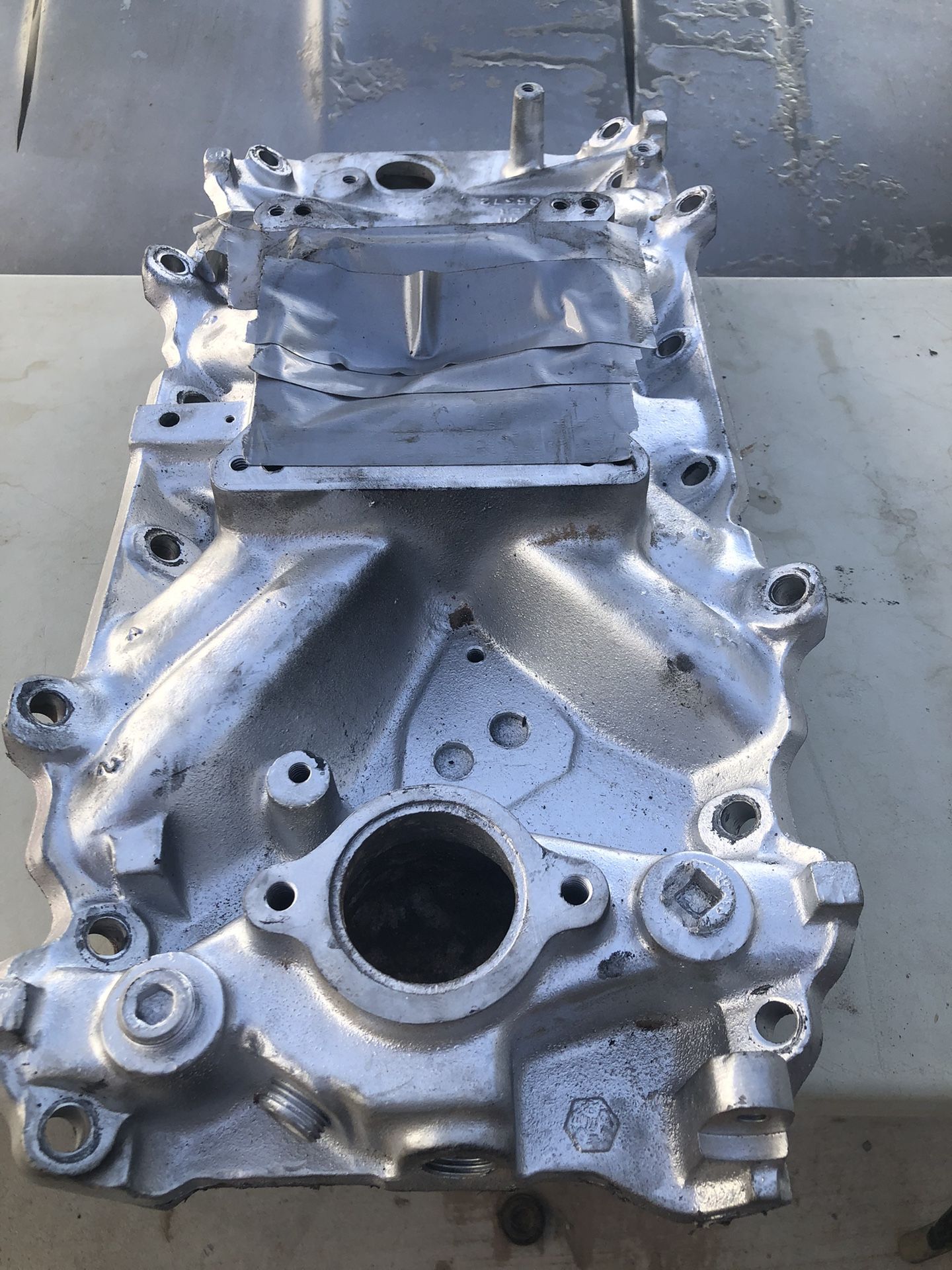 MANY SBC ALUMINIUM INTAKES for Sale in Las Vegas, NV - OfferUp