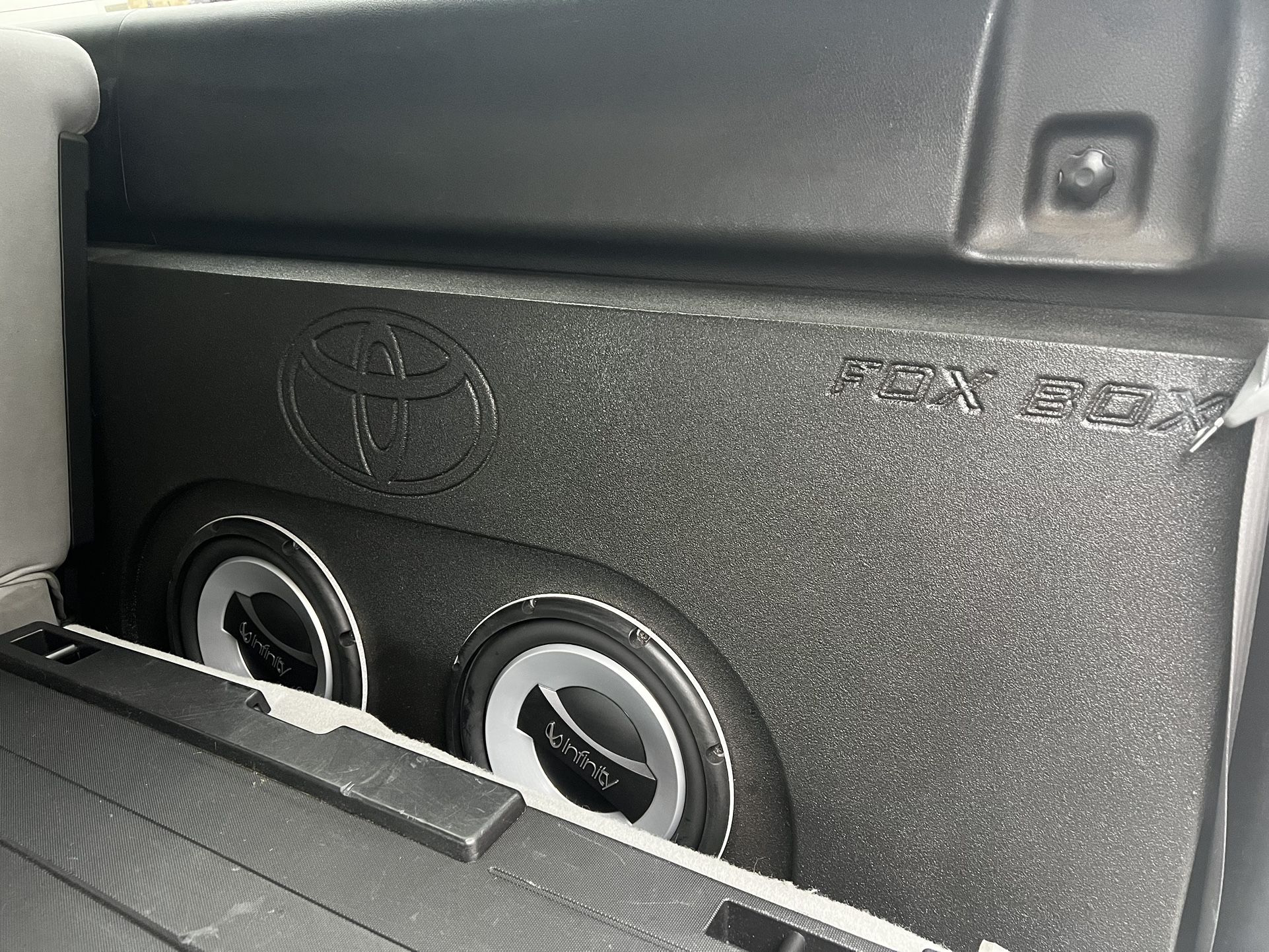 Toyota Tundra Subwoofer Box