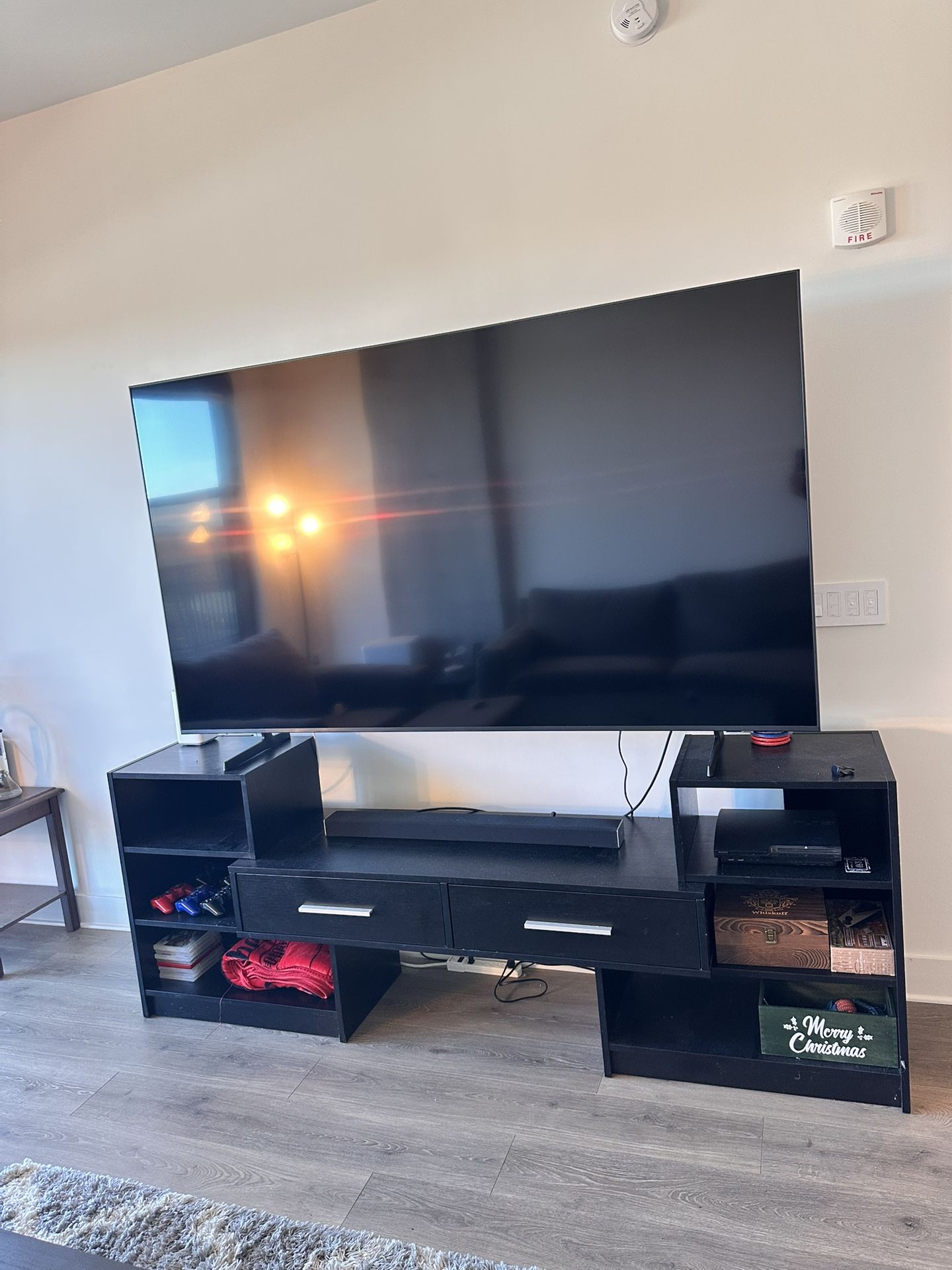 Samsung - 85" Class DU7200 Series Crystal UHD 4K Smart Tizen TV (2024 ...