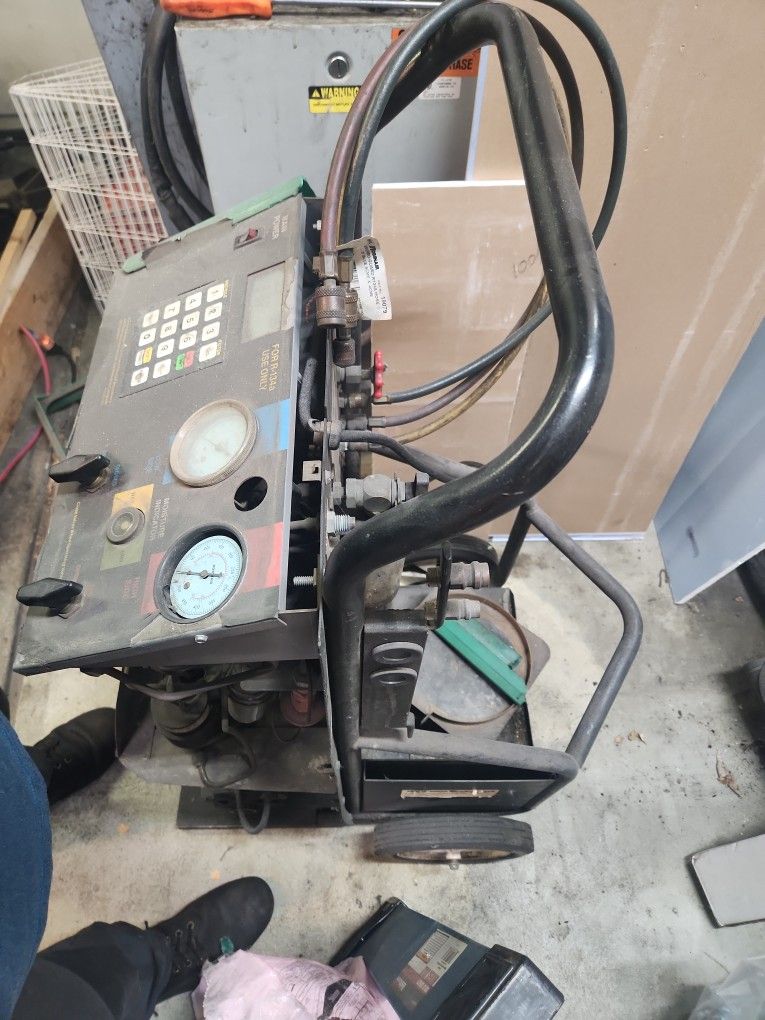 R134A Ac Machine Robinair 17534 for Sale in Burbank, IL - OfferUp