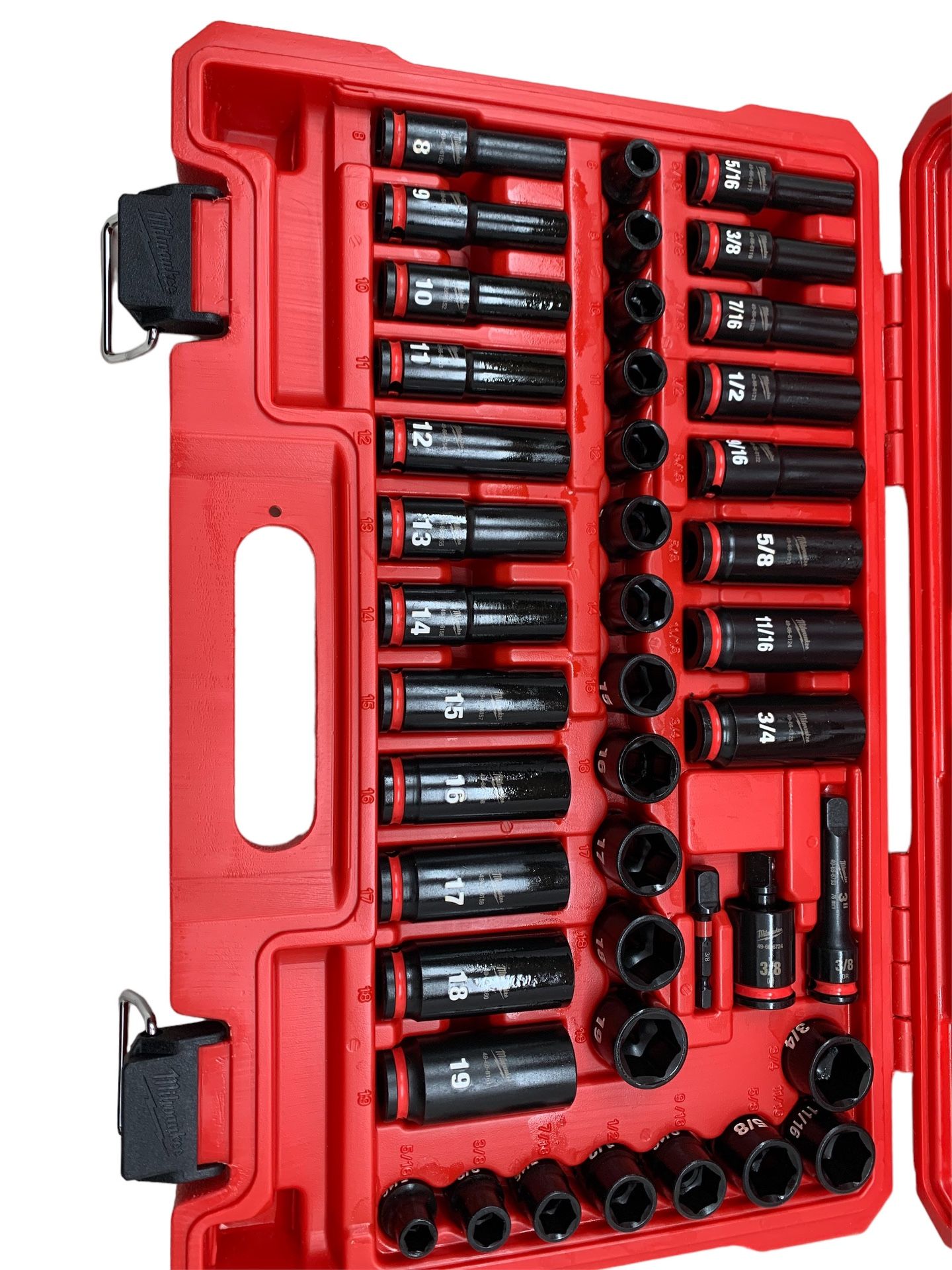 Milwaukee 49-66-7009 43pc Shockwave Imp 3/8" Drive SAE/Metric Deep Socket Set for Sale in Fort ...