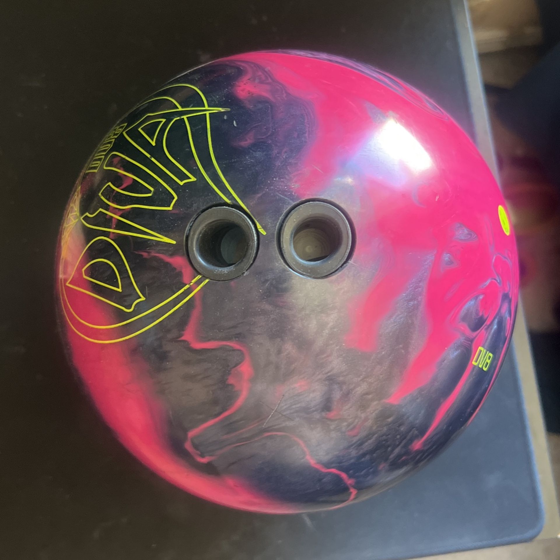 Dv8 Diva 15lb Bowling Ball for Sale in Phoenix, AZ - OfferUp