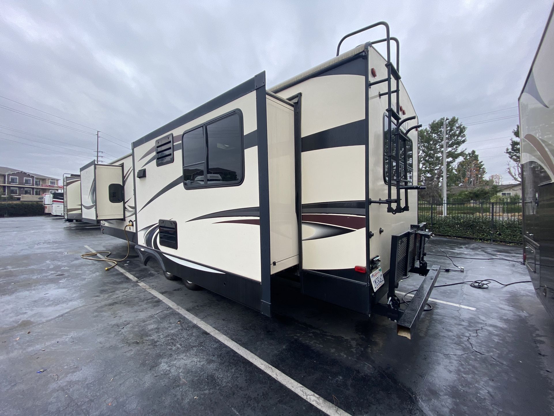2016 Dutchmen Denali 287e for Sale in Bradenton, FL - OfferUp