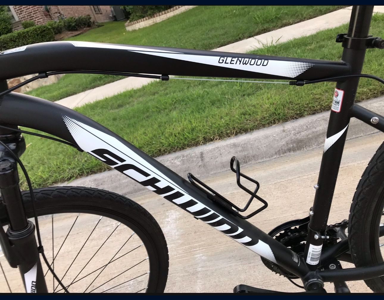 Schwinn Glenwood Hybrid Bike, 21 speeds, 700c wheel, black, mens style ...