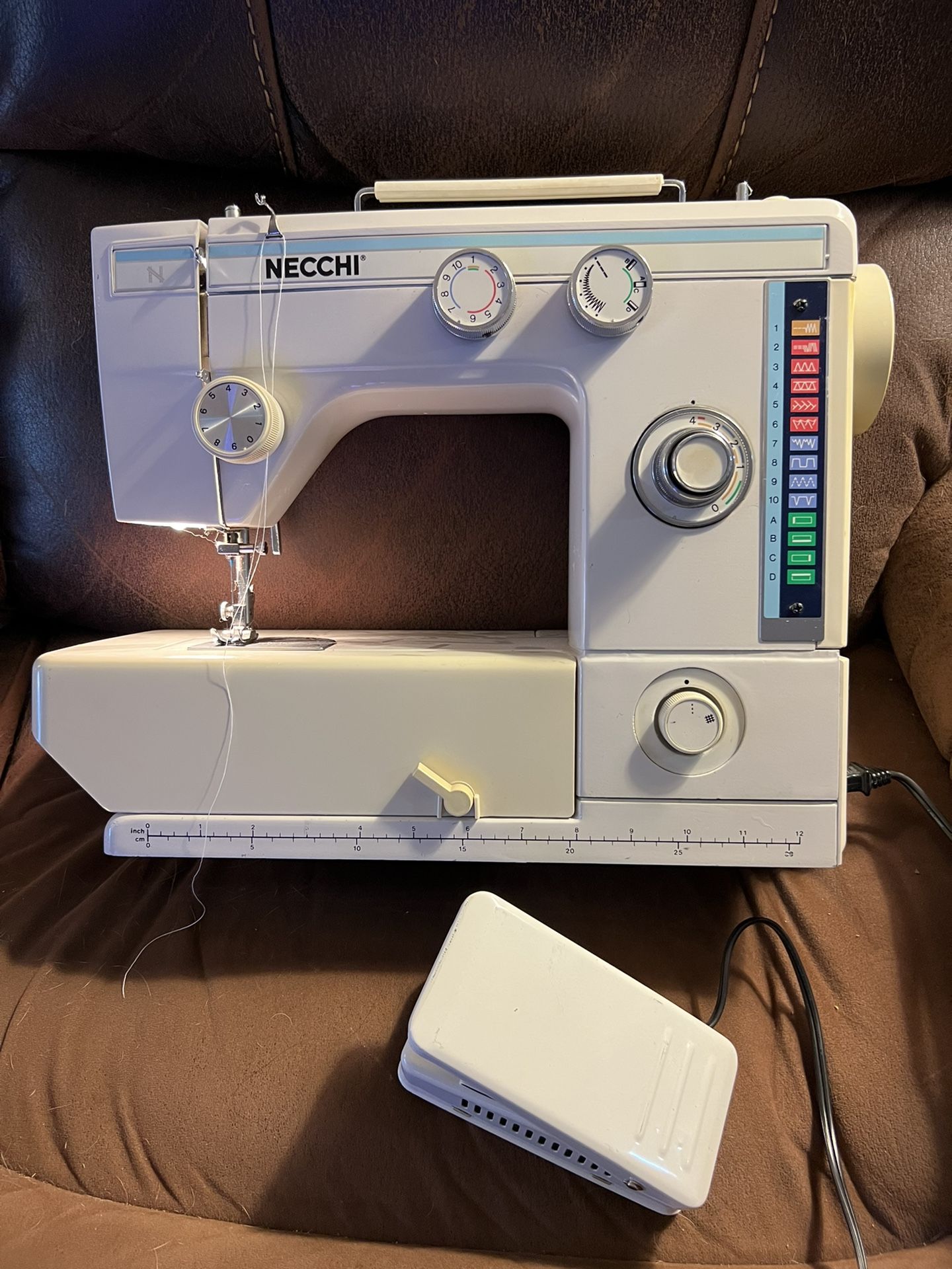 Vintage Necchi 537fa Sewing Machine w/foot Pedal for Sale in Grand ...