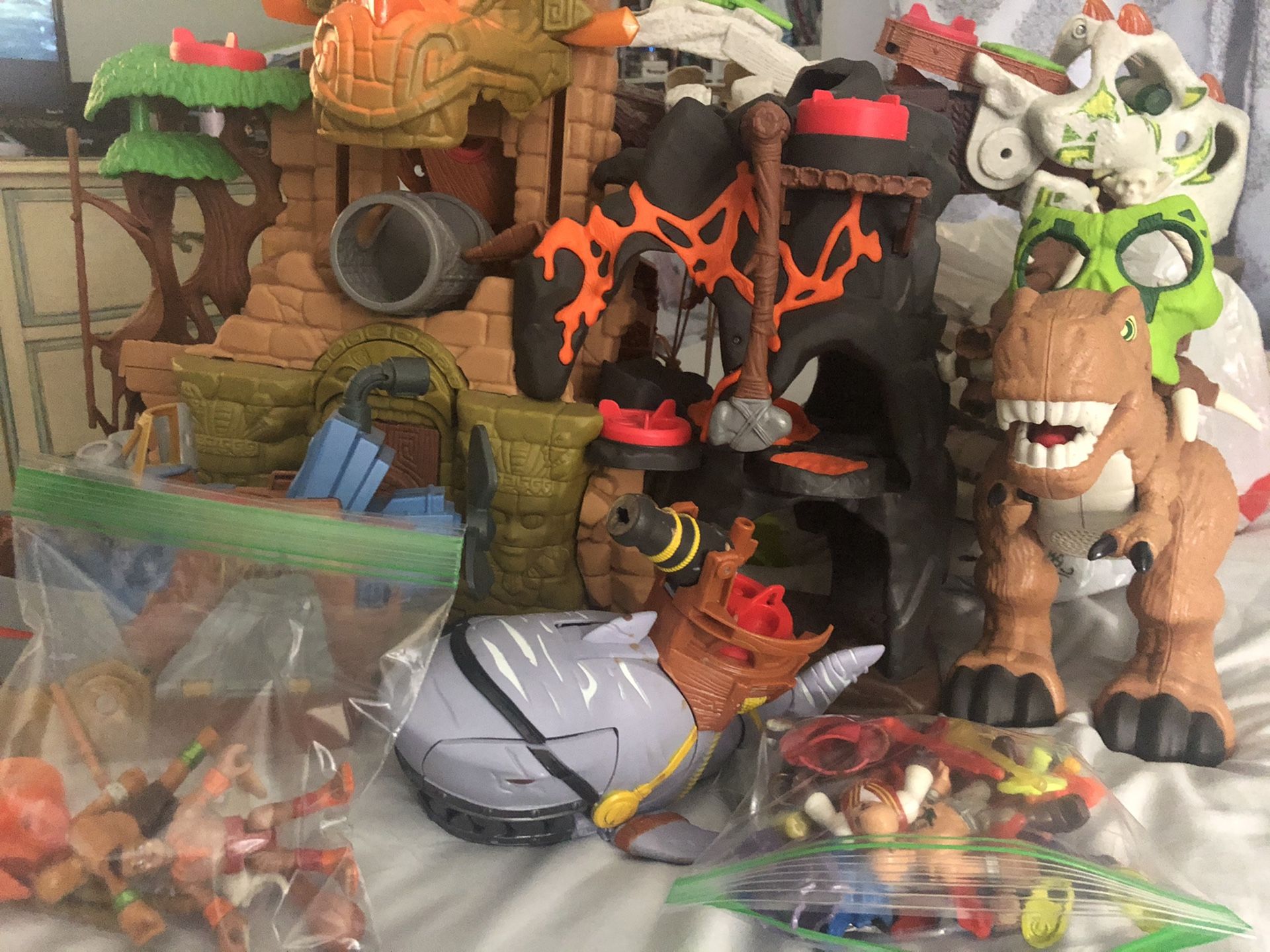 Imaginext Dinosaur Castle